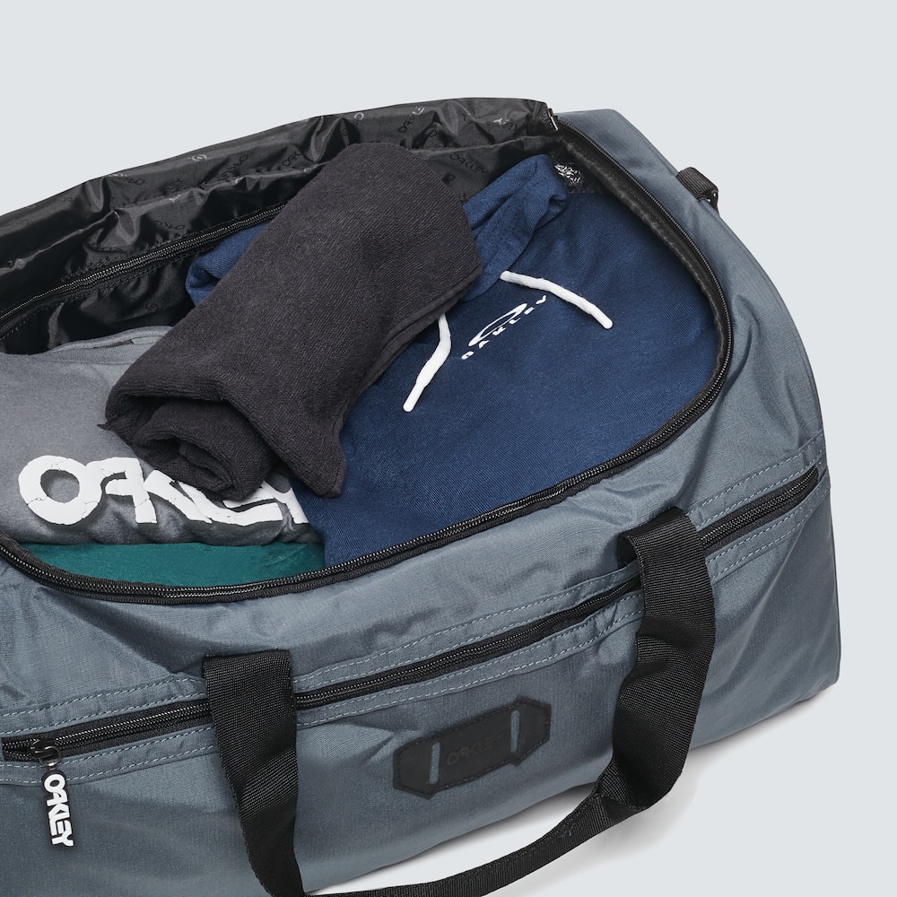 Oakley Street Duffle Bag 2.0 - Uniform Gray | Oakley® US