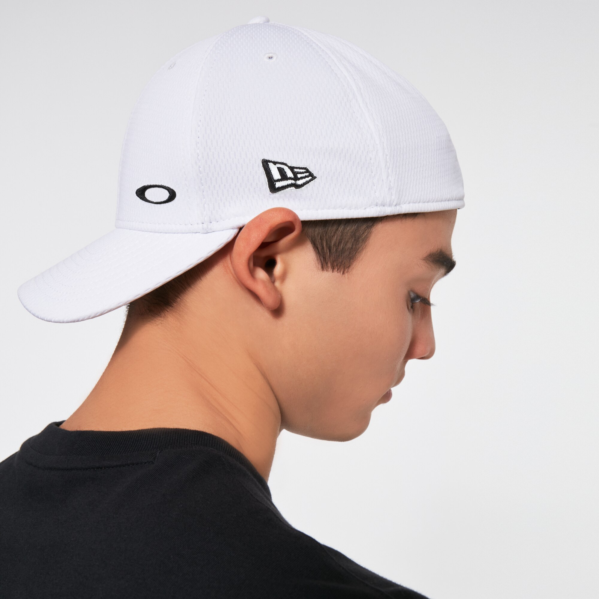Oakley Tinfoil Cap 2.0 - White | Oakley® US