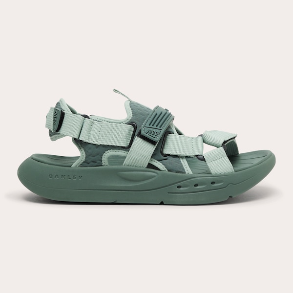 Shop Oakley Flip Flops & Sandals | Oakley® US