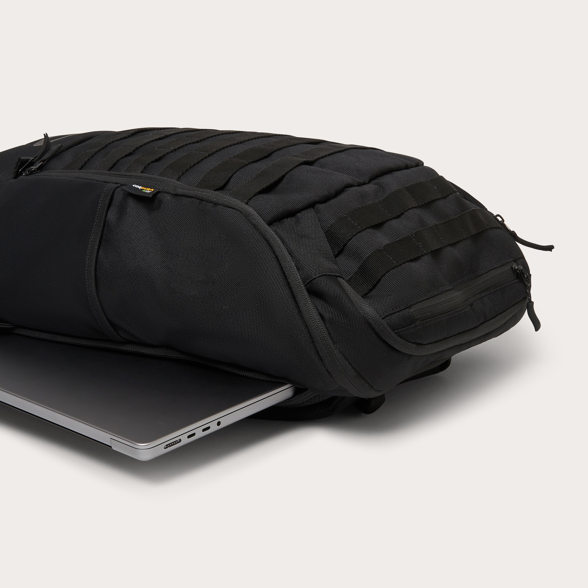 Oakley Urban Path Rc 25L Backpack - Blackout | Oakley® US