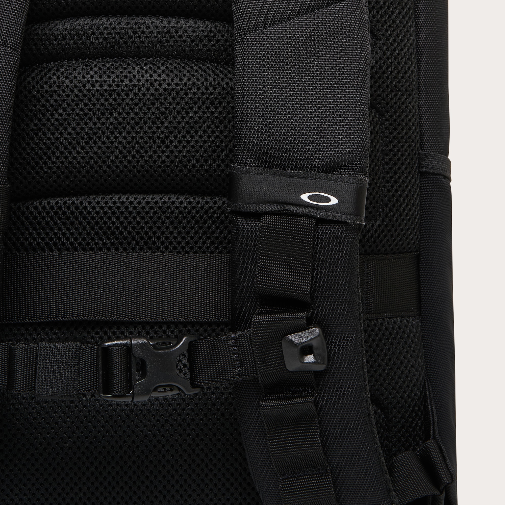 Oakley Urban Path Rc 25L Backpack - Blackout | Oakley® US
