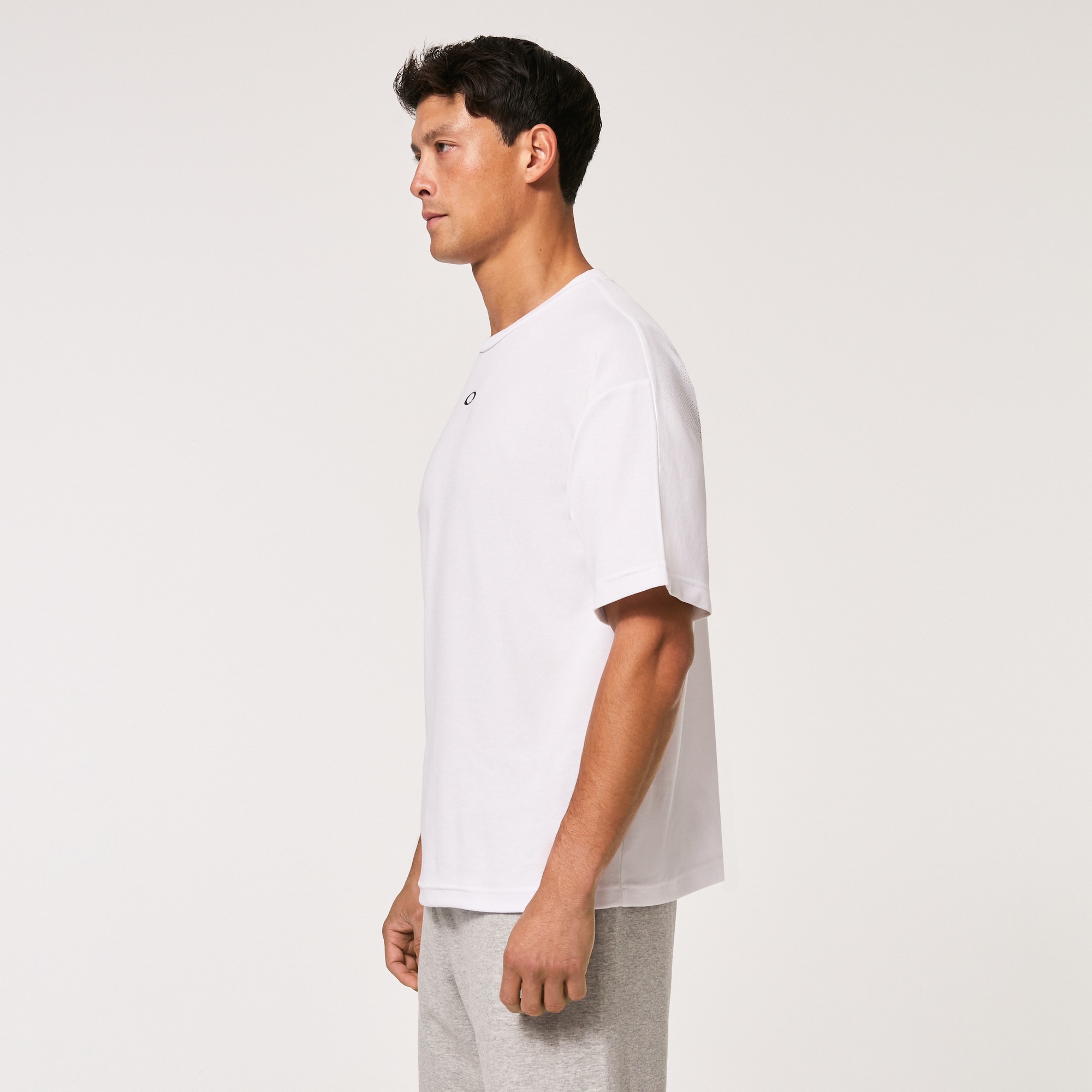 Oakley Enhance Tech Cold Qdc SS Tee Bp 1.0 - White | Oakley® 日本