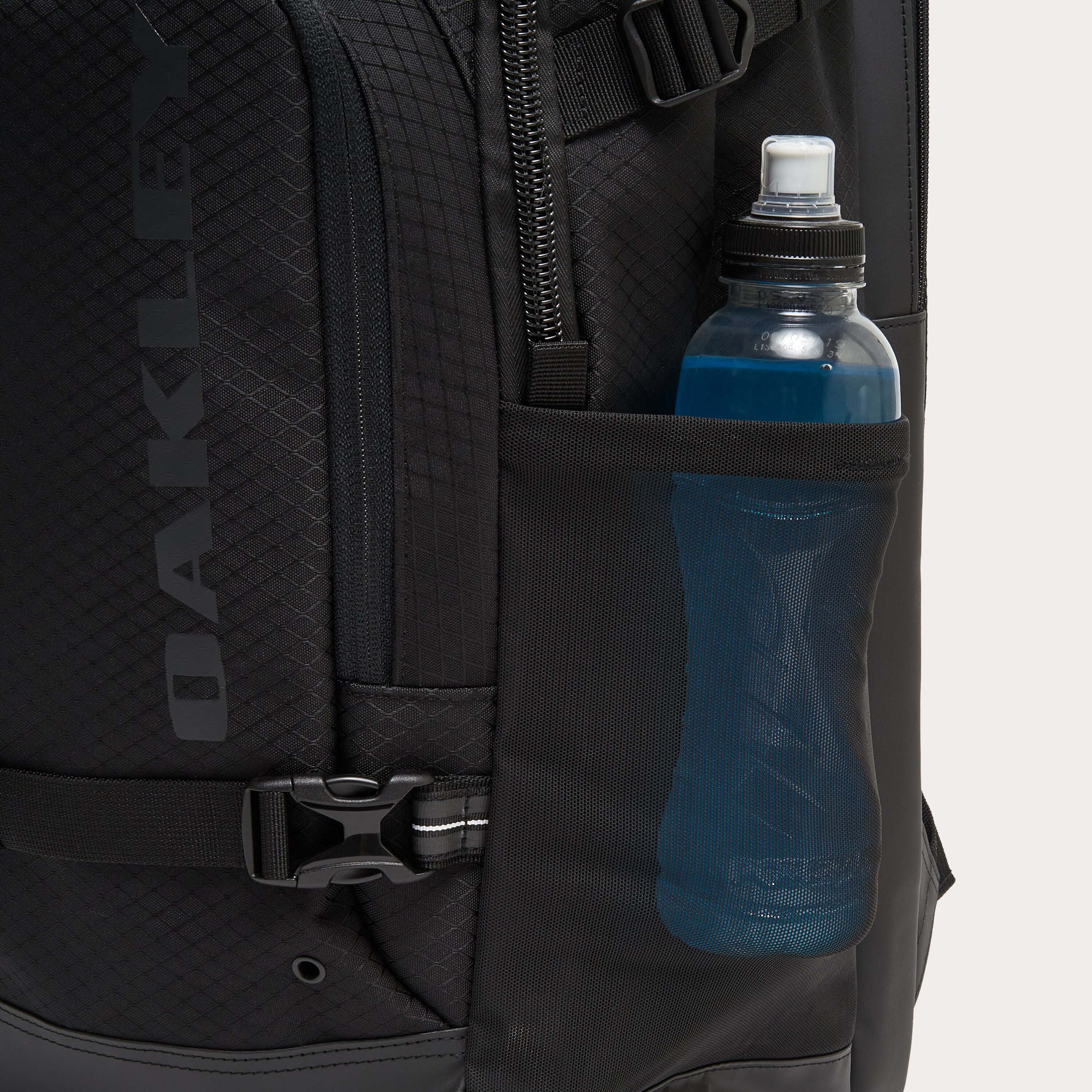 Oakley Enhance Buckle Backpack 8.0 - Black/Black | Oakley® 日本