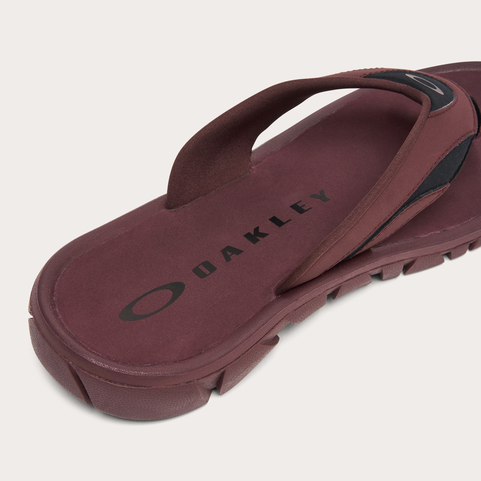 Oakley O Coil Sandal - Grenache - FOF100418-9B2 | Oakley® US