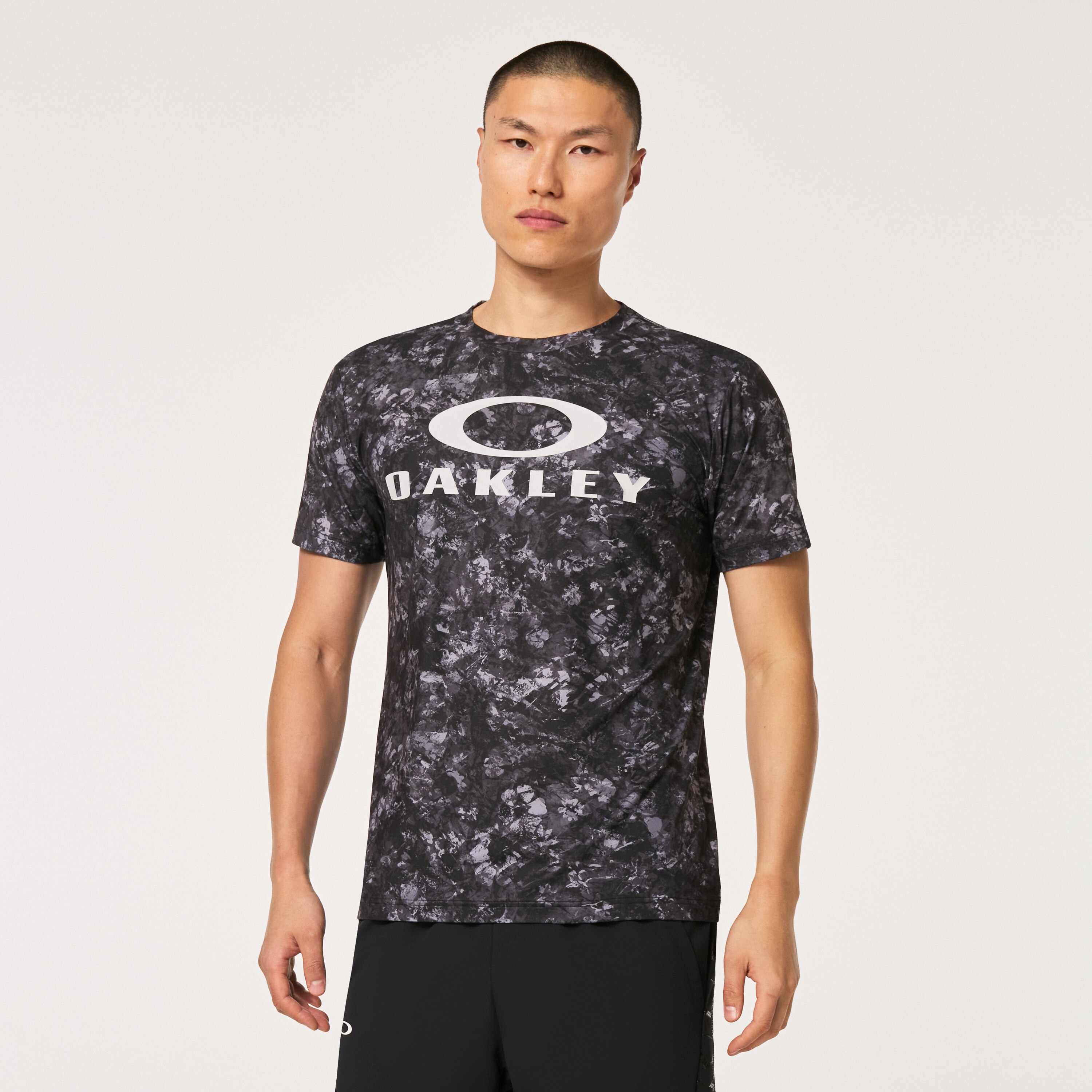 Oakley Enhance Qd SS Tee Graphic Evo 2.0 - Black Print | Oakley® 日本