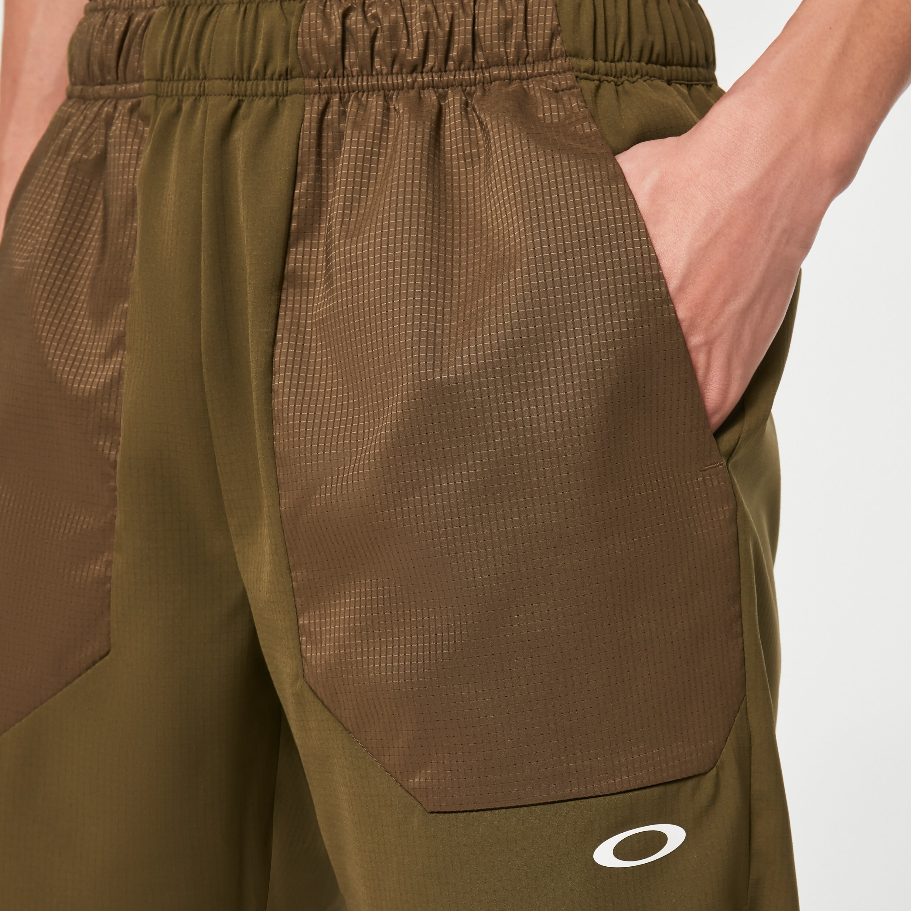 Oakley Enhance Woven Shorts 7Inch 12.0 - Surplus Green | Oakley® 日本