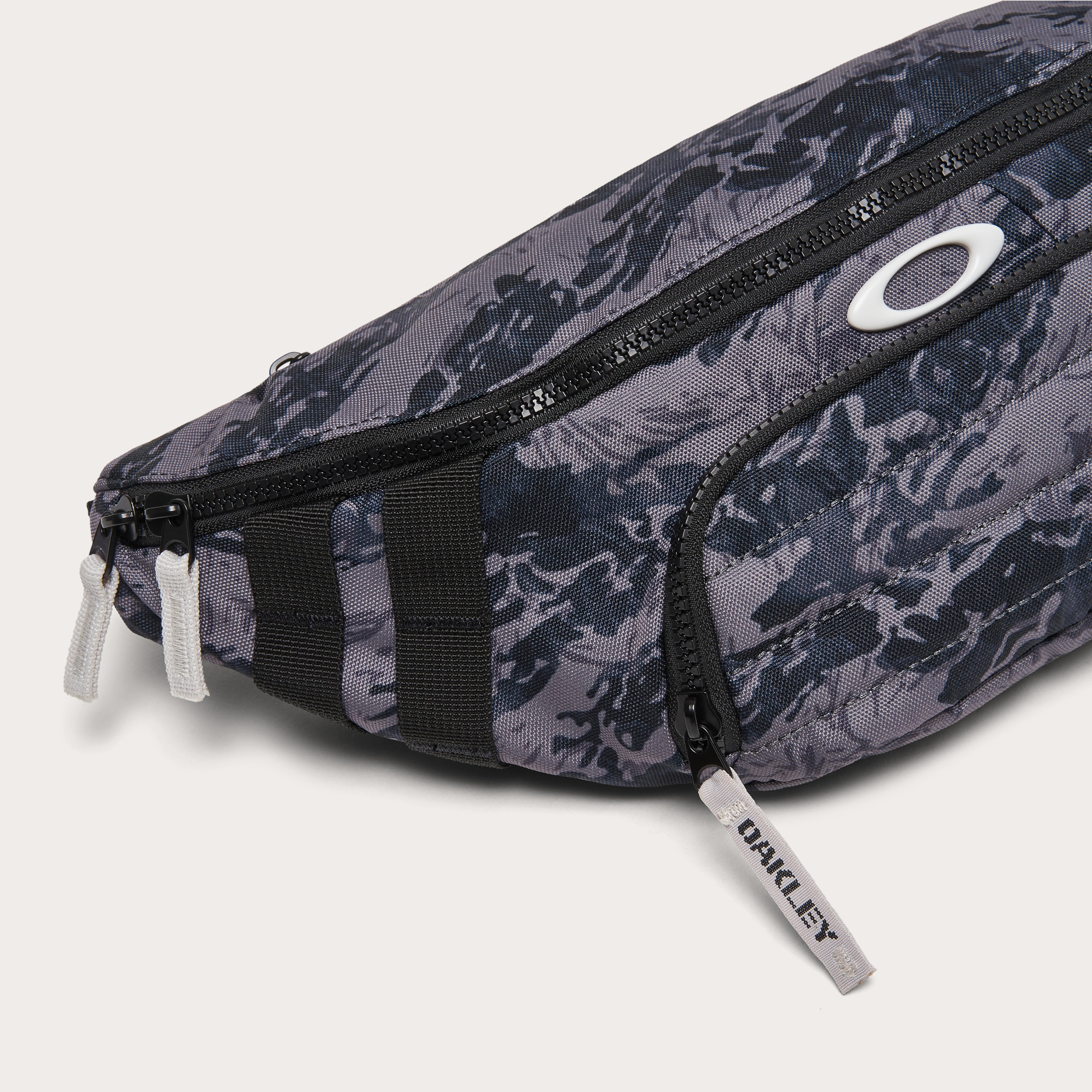 Oakley Enduro Belt Bag - Tiger Mountain Camo Gray | Oakley® US