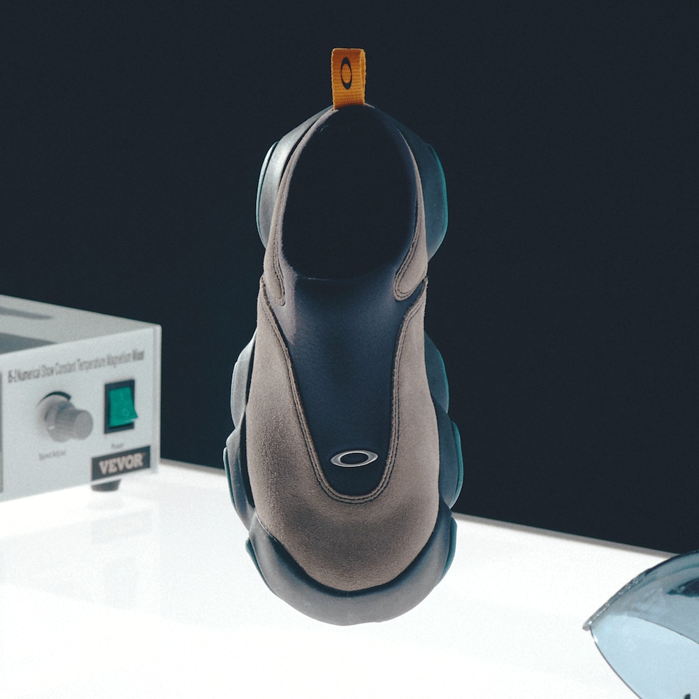 Oakley Oakley Factory Team Flesh - Taupe - FOF100499-9XC | Oakley® US