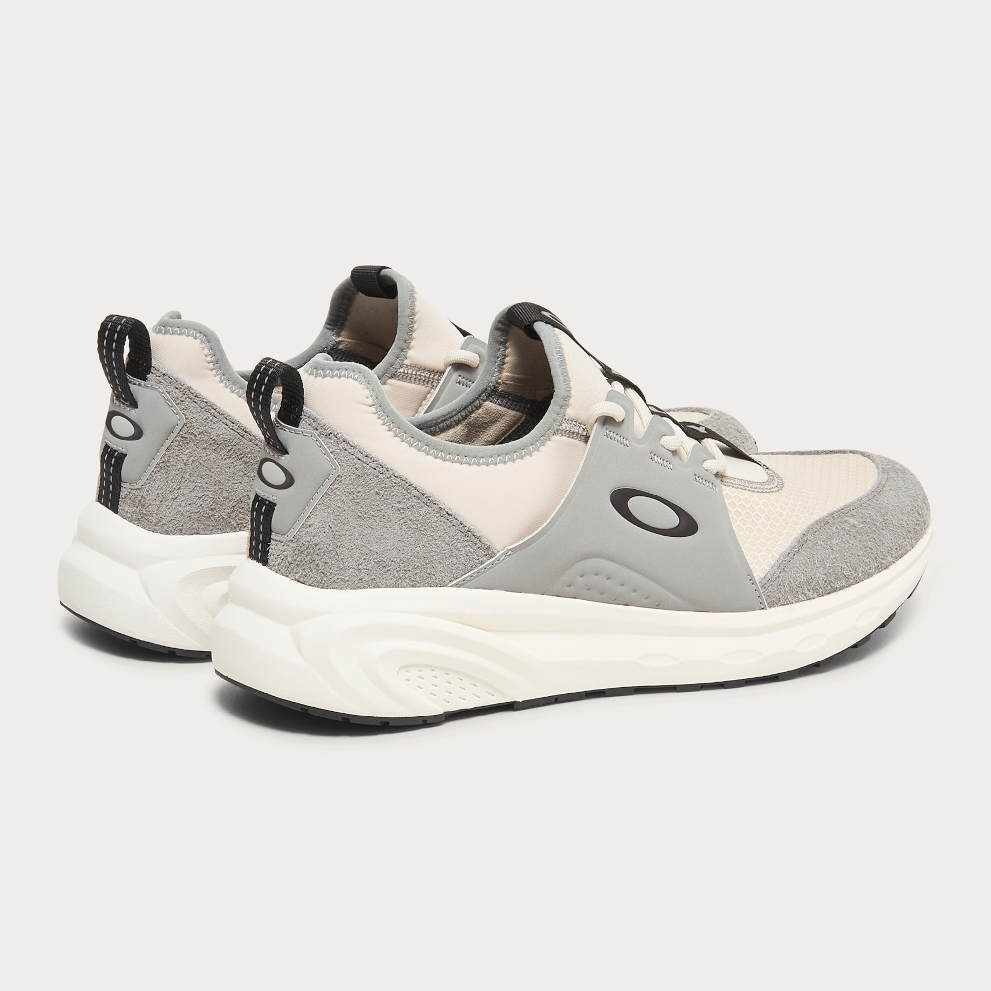 Oakley Dry OS LX in Mist/Cement | Oakley® US