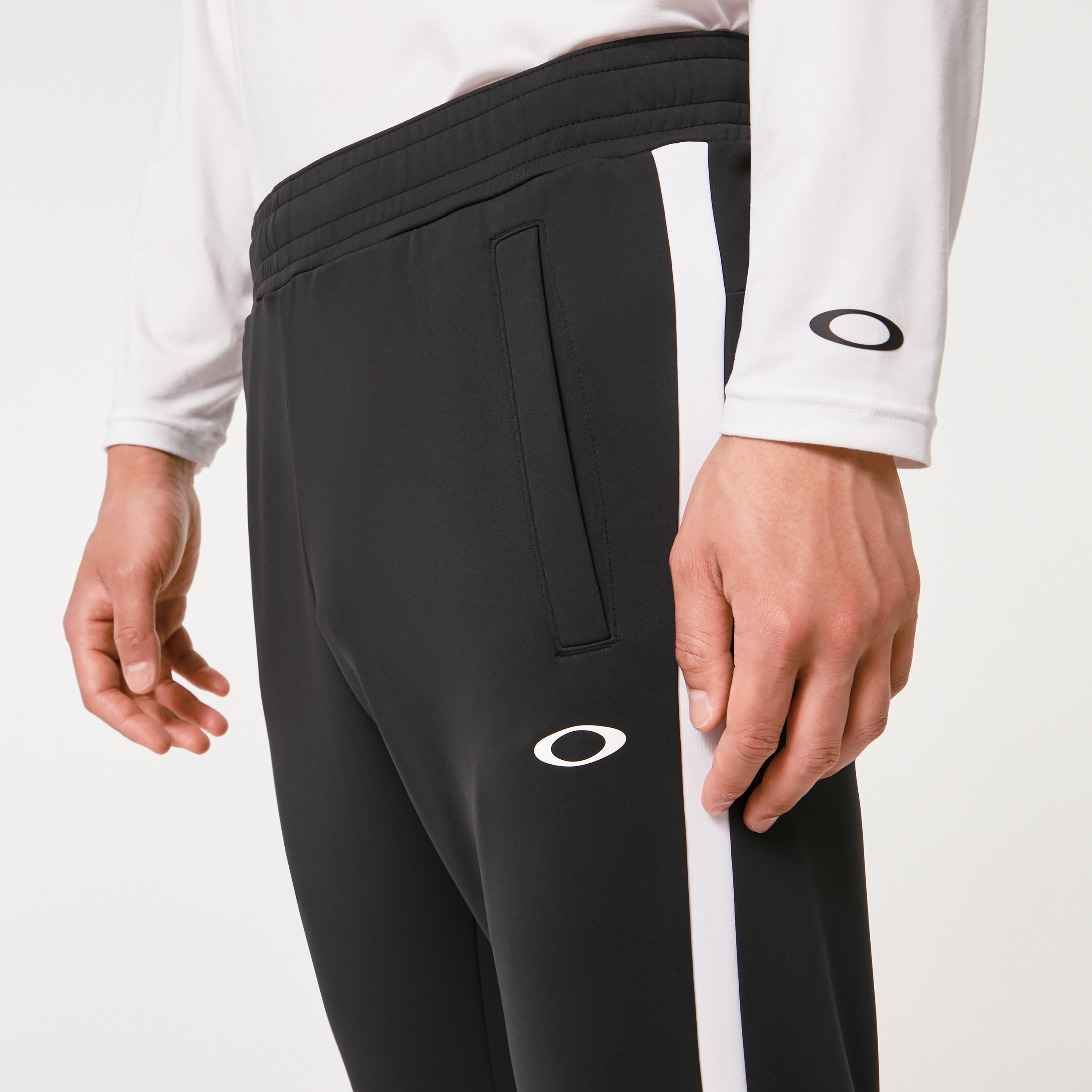 Oakley Enhance Track Pants 2.7 - Blackout | Oakley® 日本