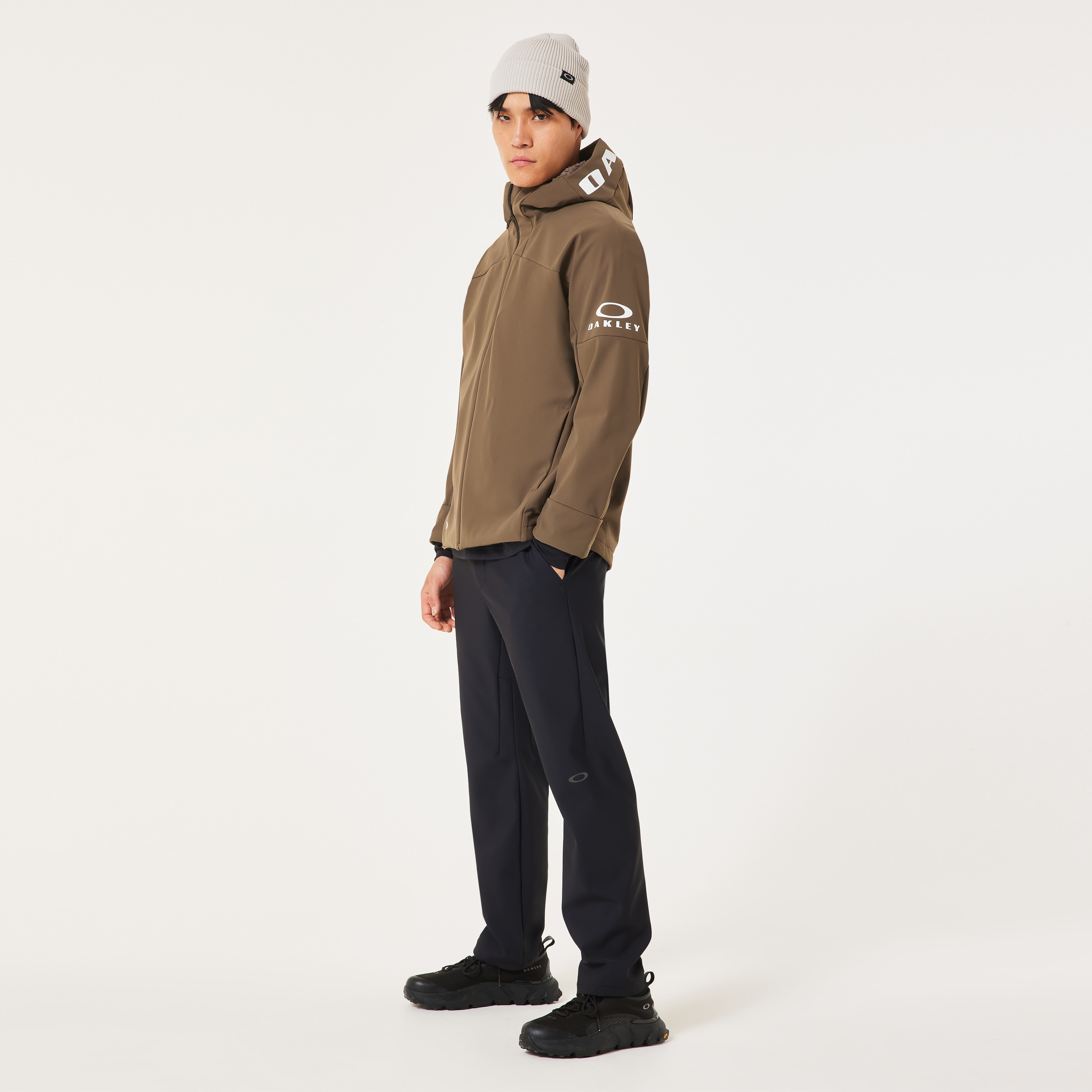 オークリー O-Fusion Warm Jacket 2.0 Raven | オークリー公式ストア 日本