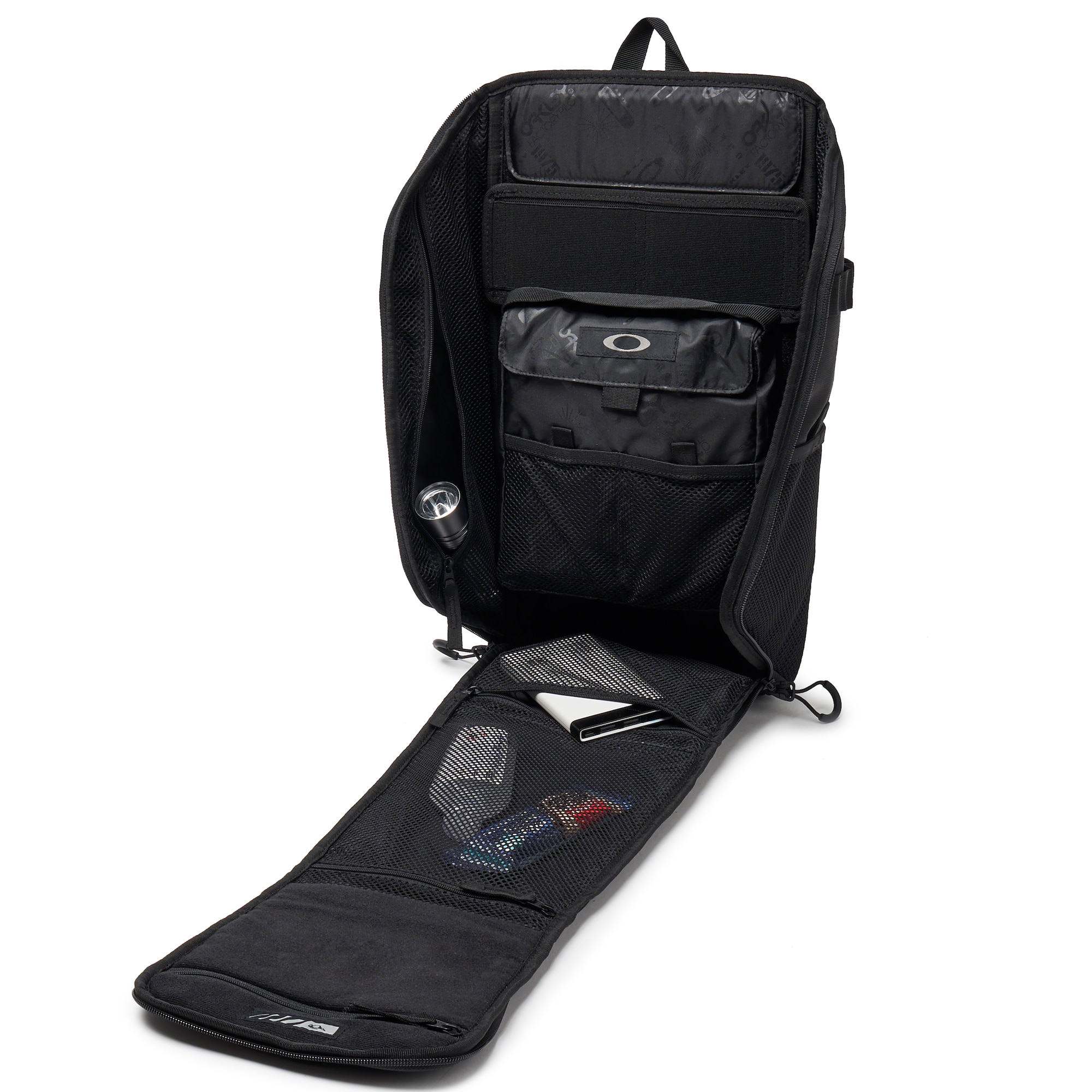 Oakley Extractor Sling Pack 2.0 - Blackout Tbl | Oakley® US