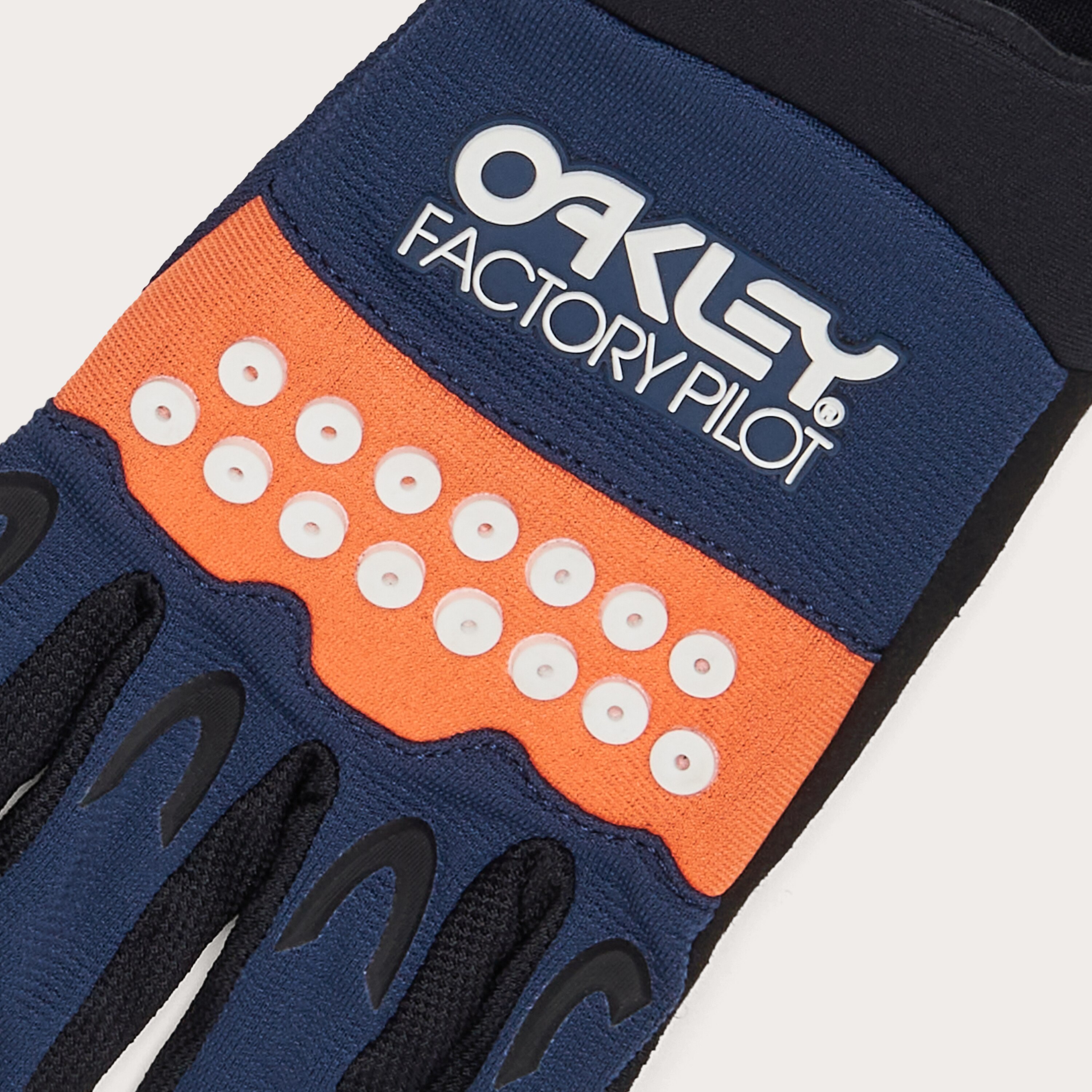 Oakley Switchback Mtb Glove 2.0 in Team Navy | Oakley® US