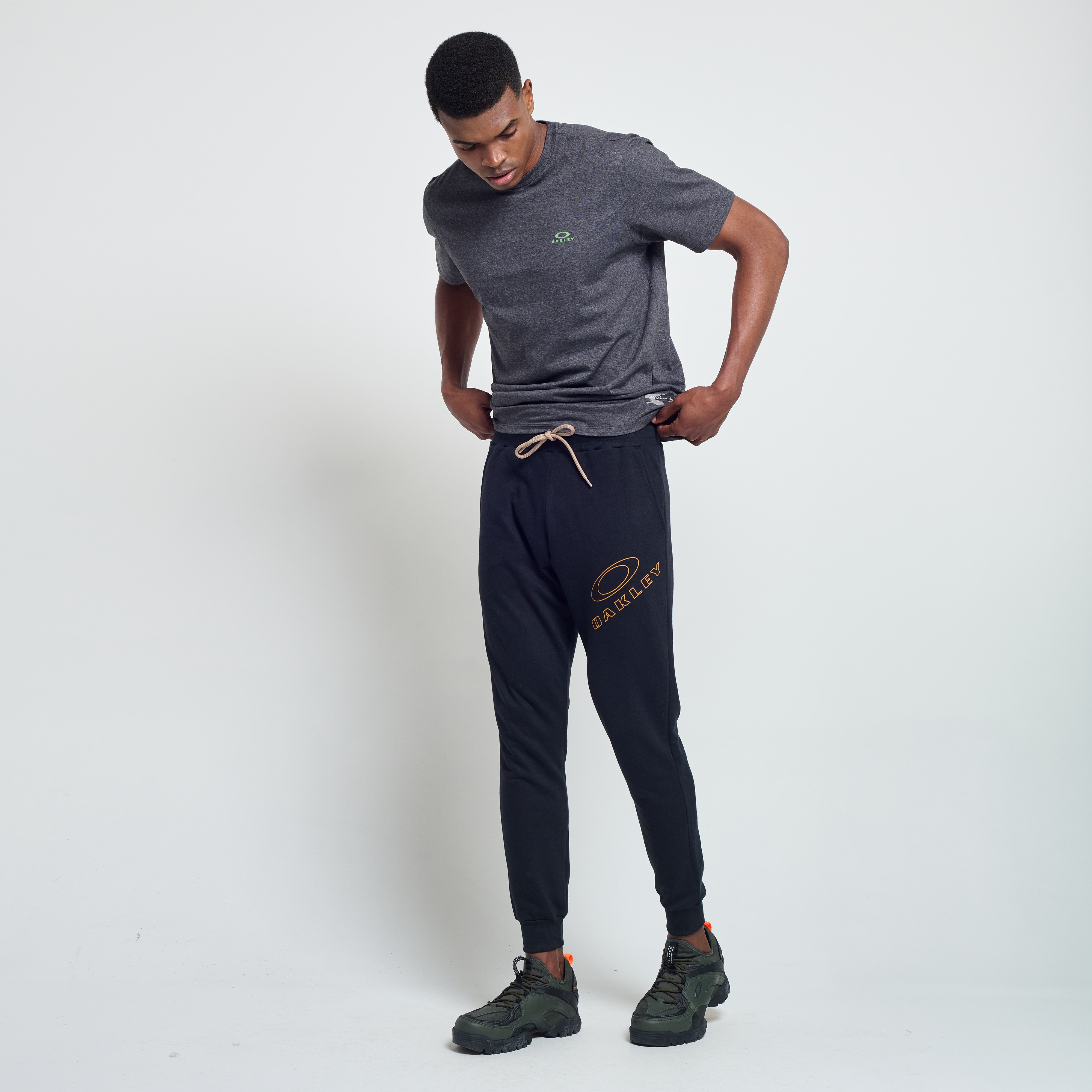 Oakley Super Casual Pants - Blackout | Oakley® BR