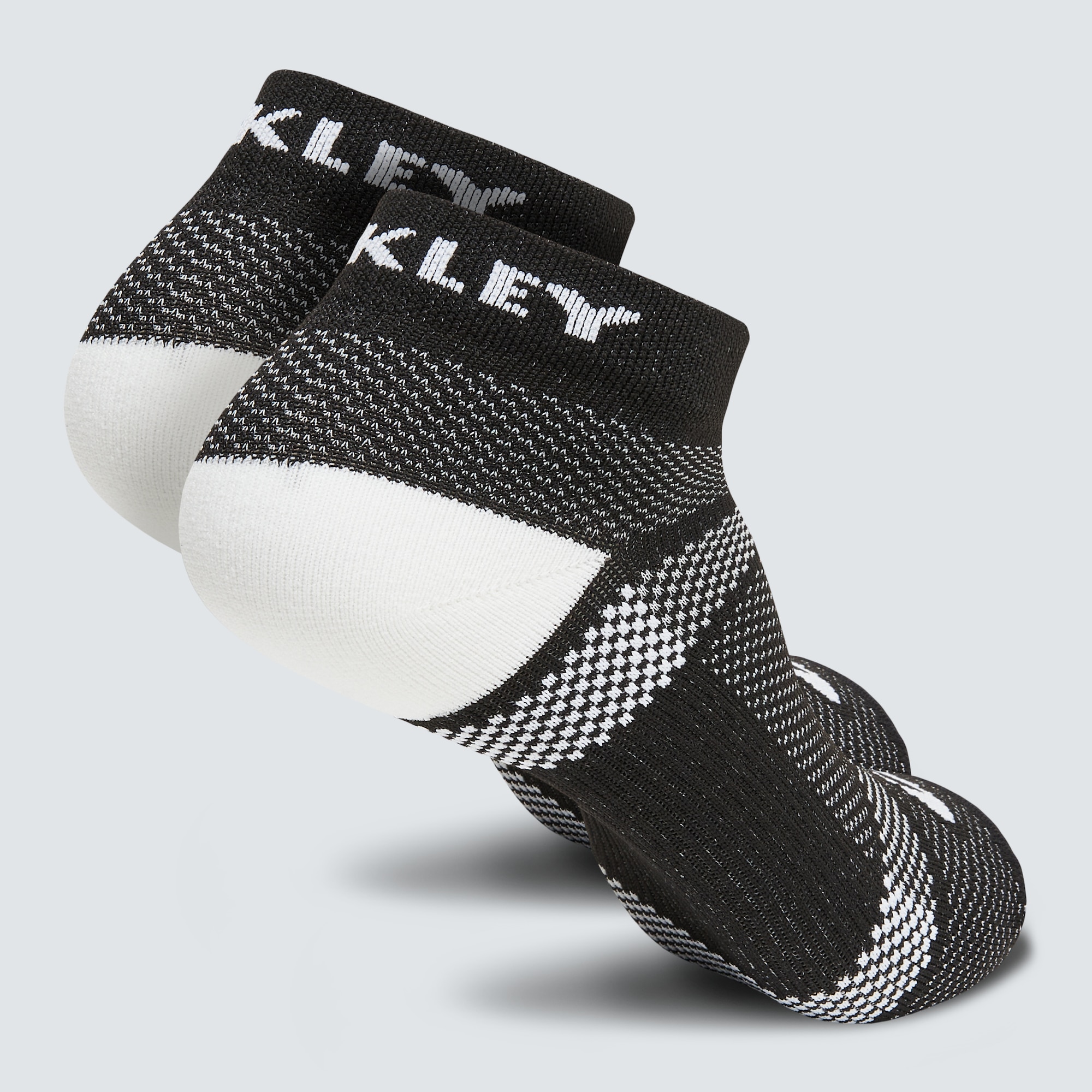 Oakley Ribbed Ellipse Short Socks - Blackout | Oakley® | Official ...