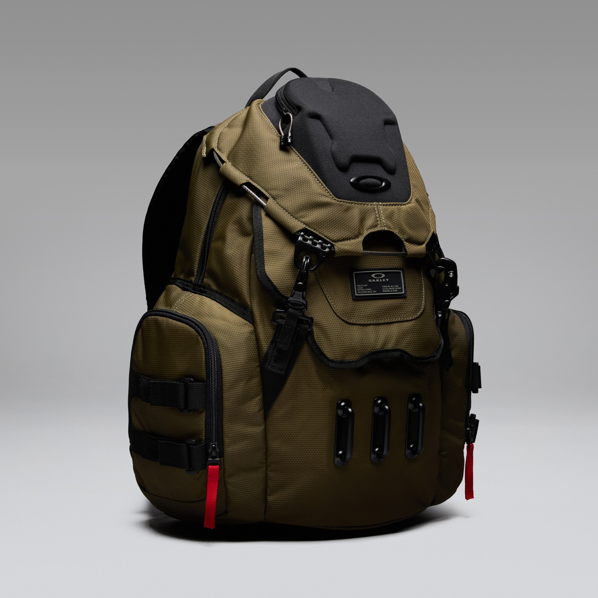 Oakley Bathroom Sink Rc Backpack in Army Green | Oakley® US