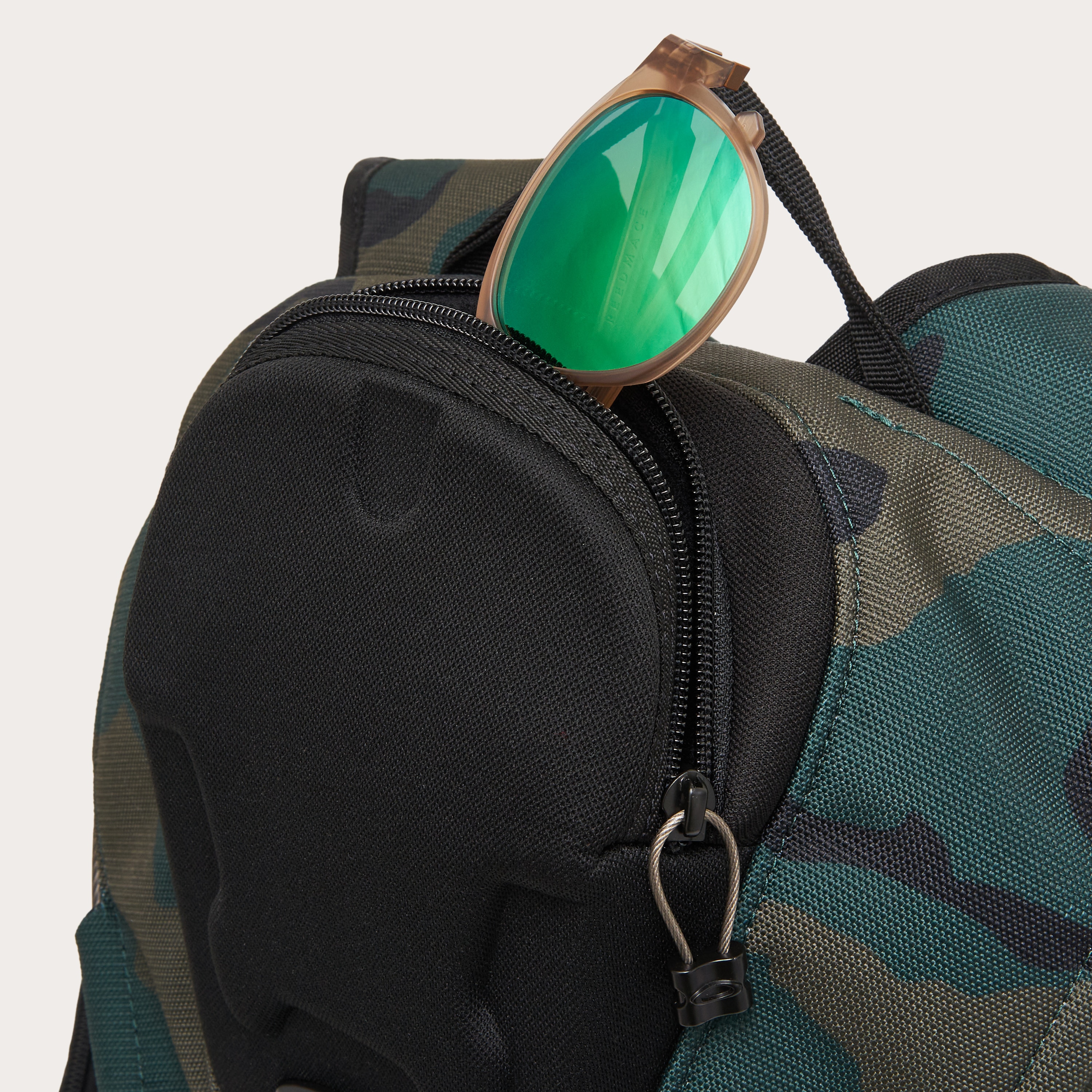 Oakley Bathroom Sink Rc Backpack - B1B Camo Hunter | Oakley® US