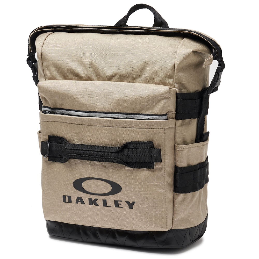 Oakley Utility Folded Backpack - Rye | Oakley® US