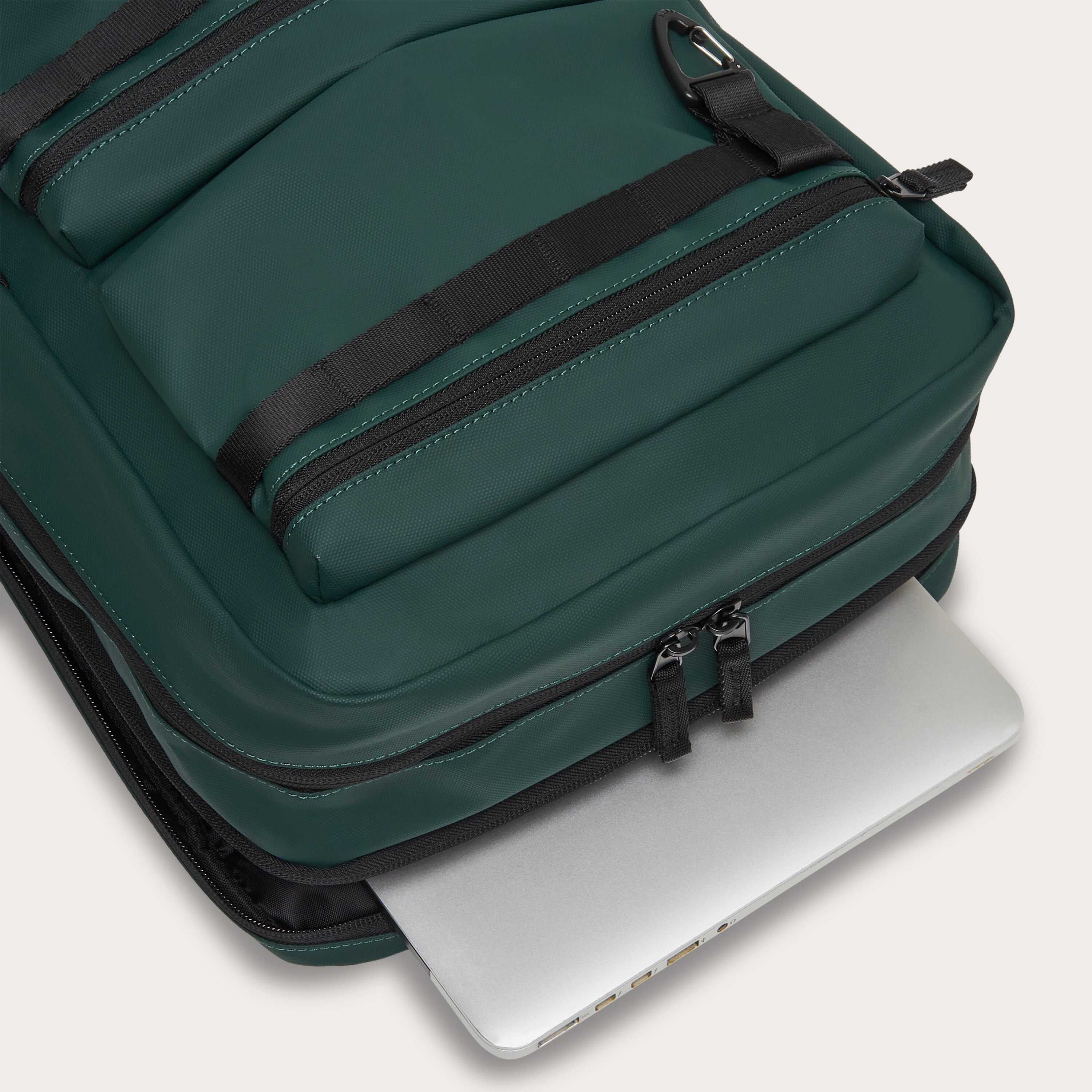 Oakley Rover Laptop Backpack - Hunter Green | Oakley® US