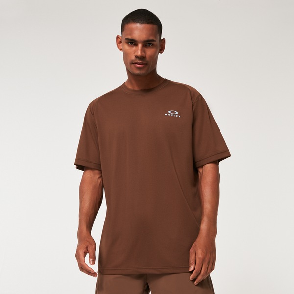 Apparel: Sportswear & Outdoor Clothing | Oakley® US