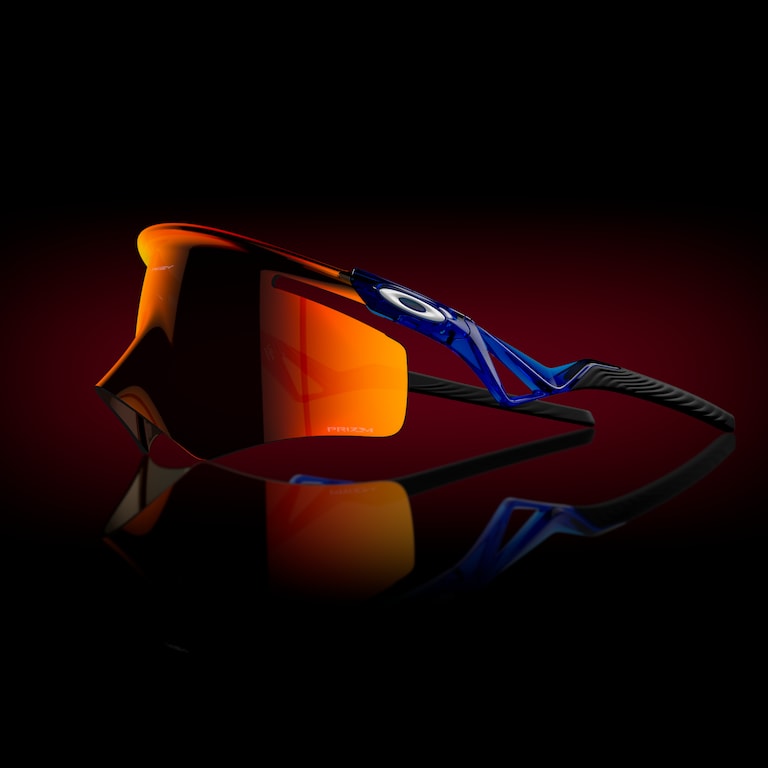 QNTM Kato™ Prizm Ruby Lenses, Crystal Blue Frame Sunglasses | Oakley® GB