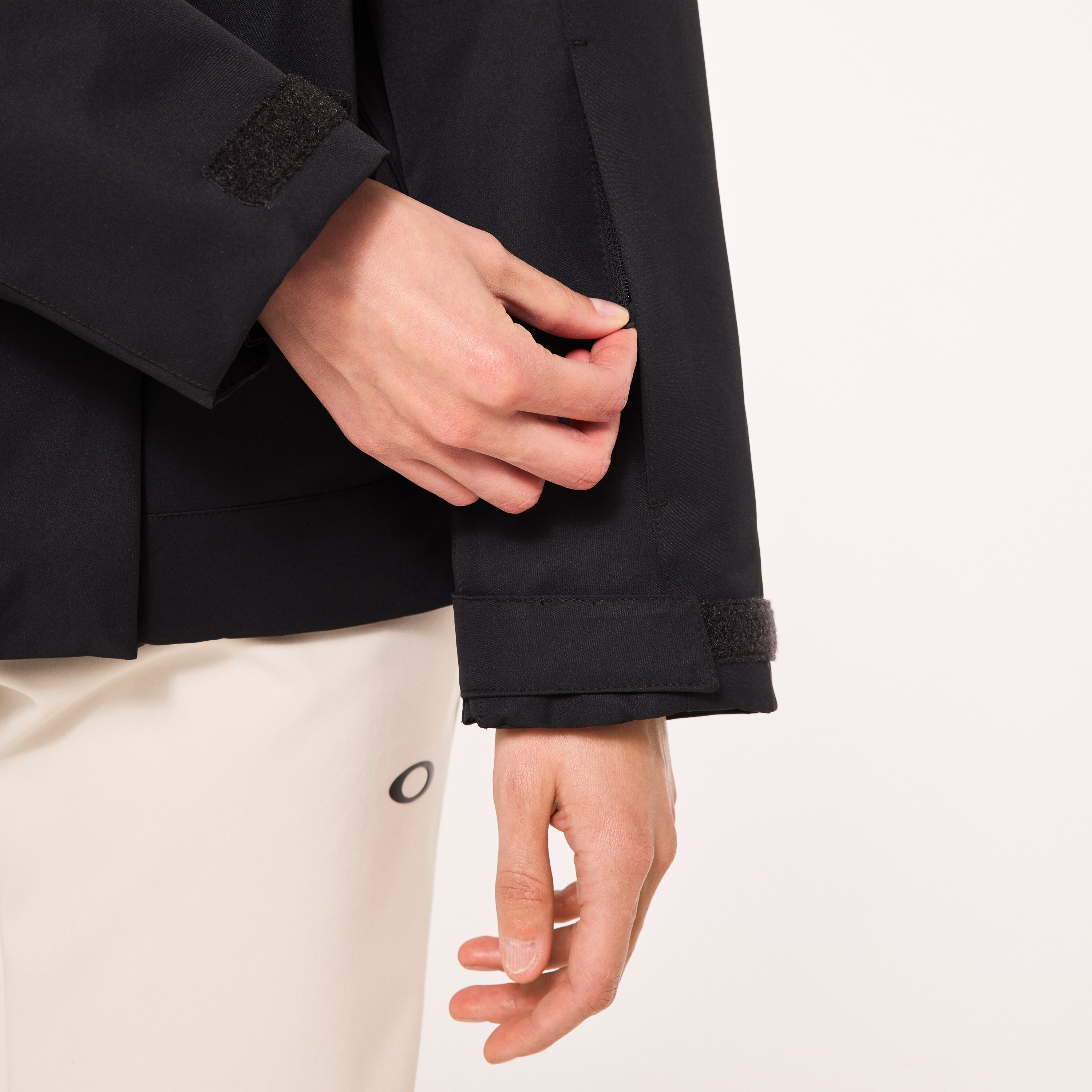 Oakley Wmns Heavenly Rc Jacket - Blackout | Oakley® US