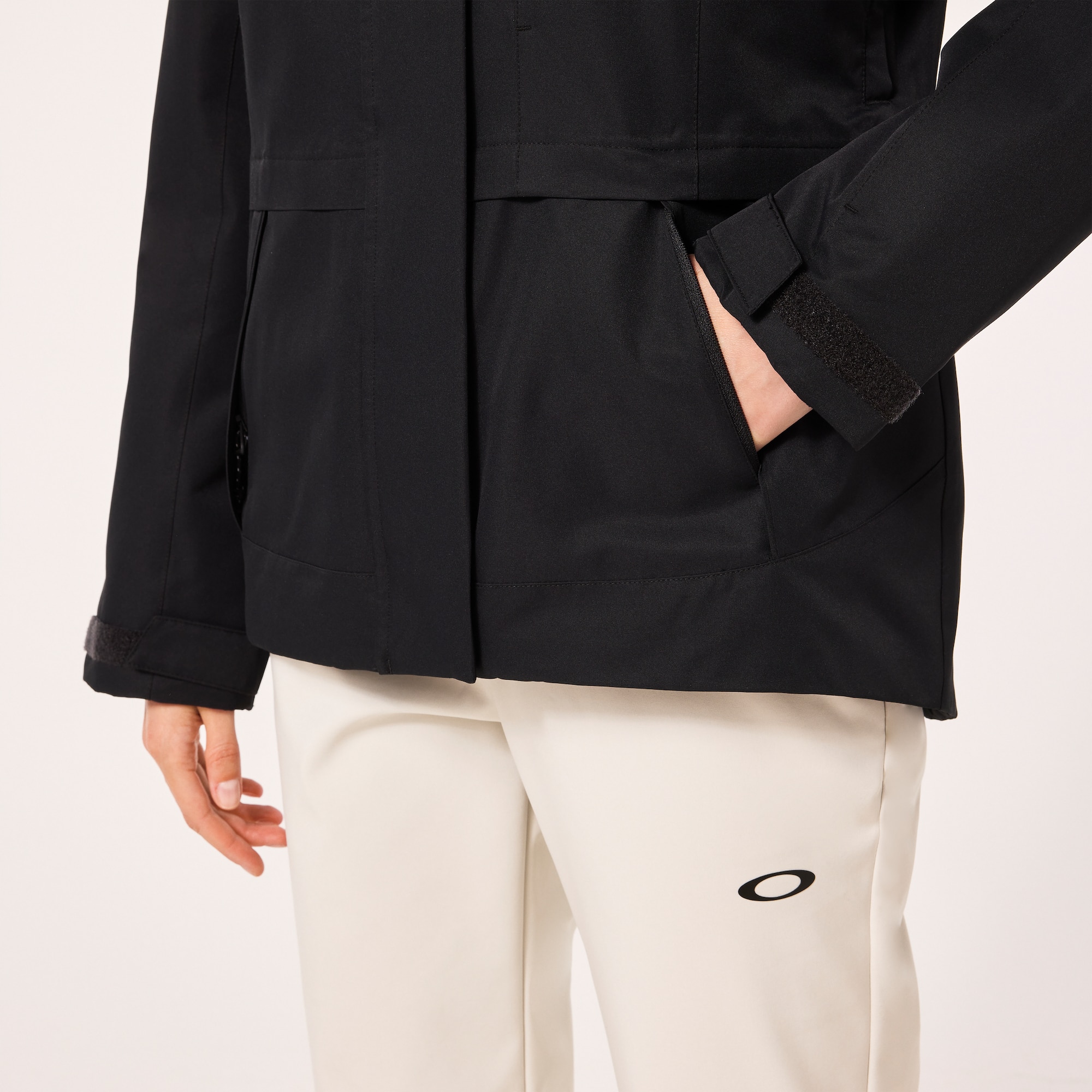 Oakley Wmns Heavenly Rc Jacket - Blackout | Oakley® US
