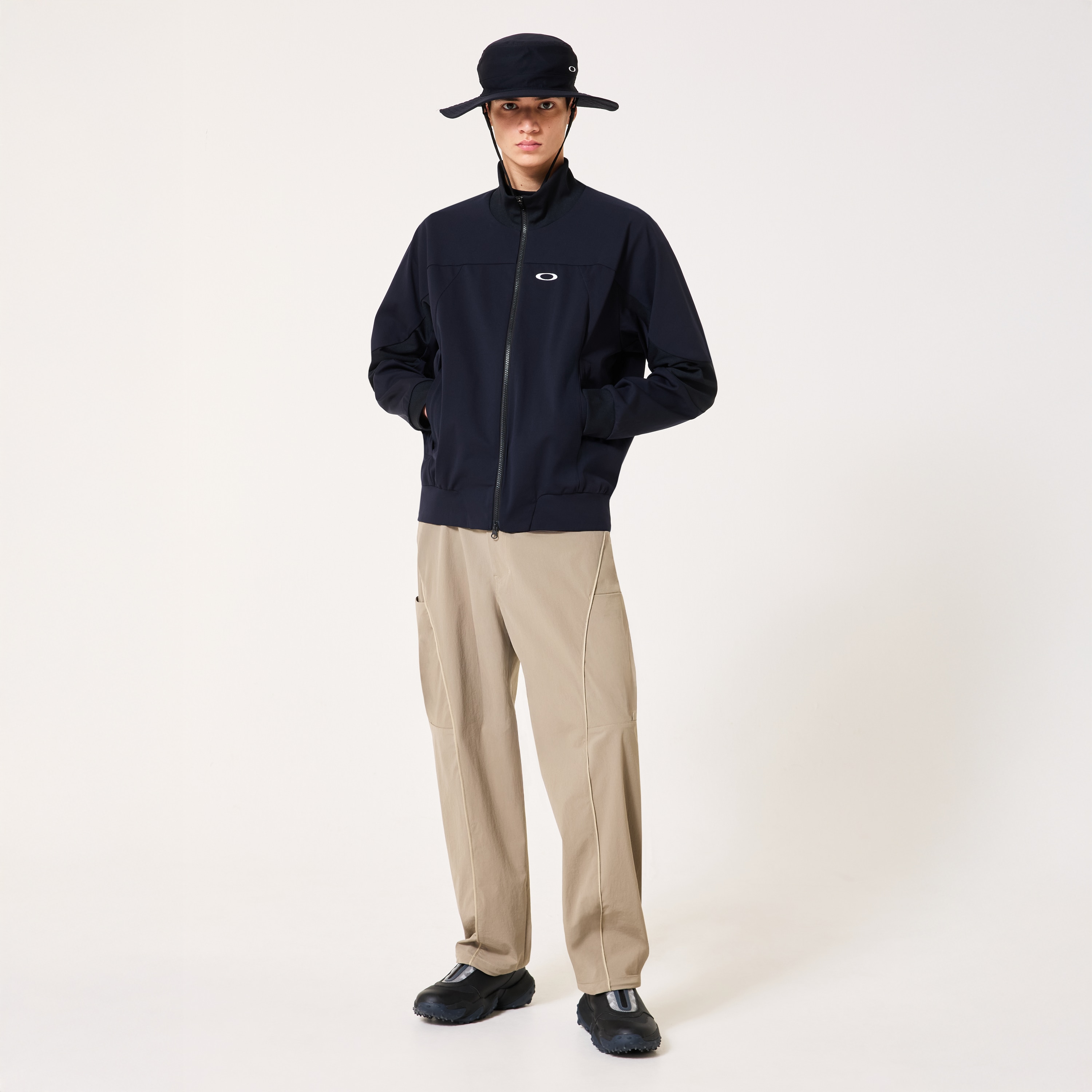 Oakley O-Sync Pack Track Jacket 2.0 - Pitch Black | Oakley® 日本