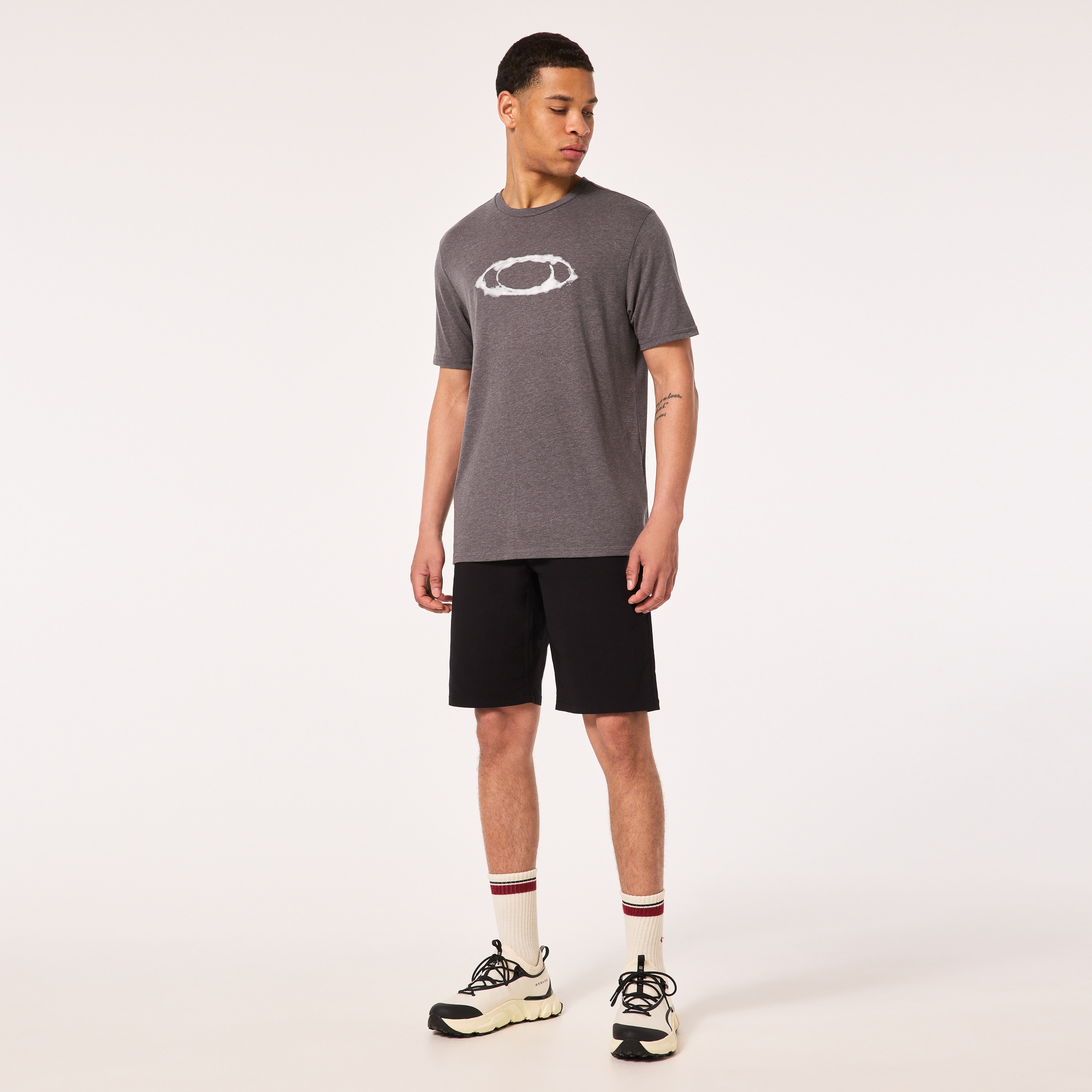 Oakley Oakley Perf 5 Utility Shorts 2.0 - Blackout | Oakley® US