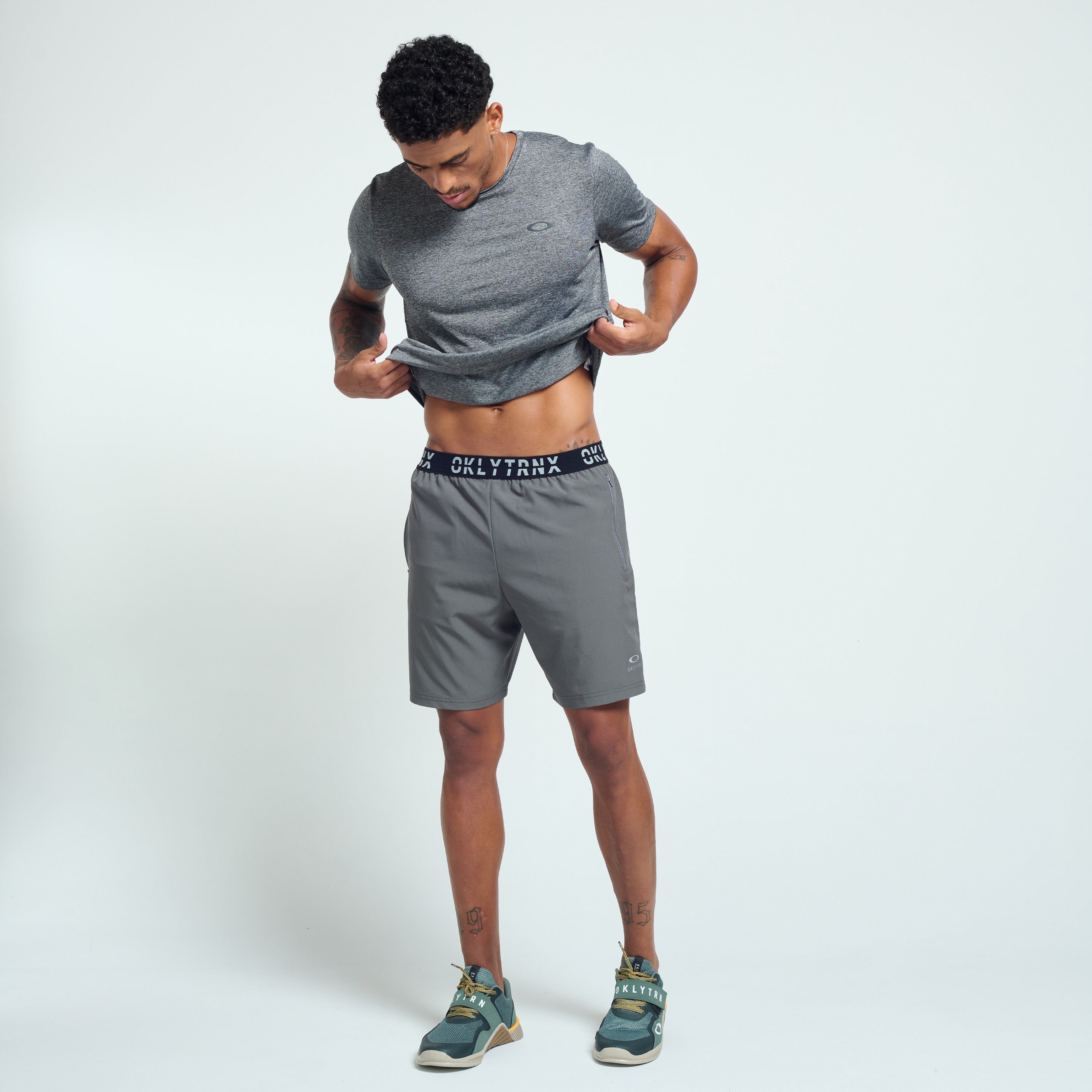 Oakley Bermuda Masc Mod Trnx 2 In 1 Shorts 7” - Shadow | Oakley® BR