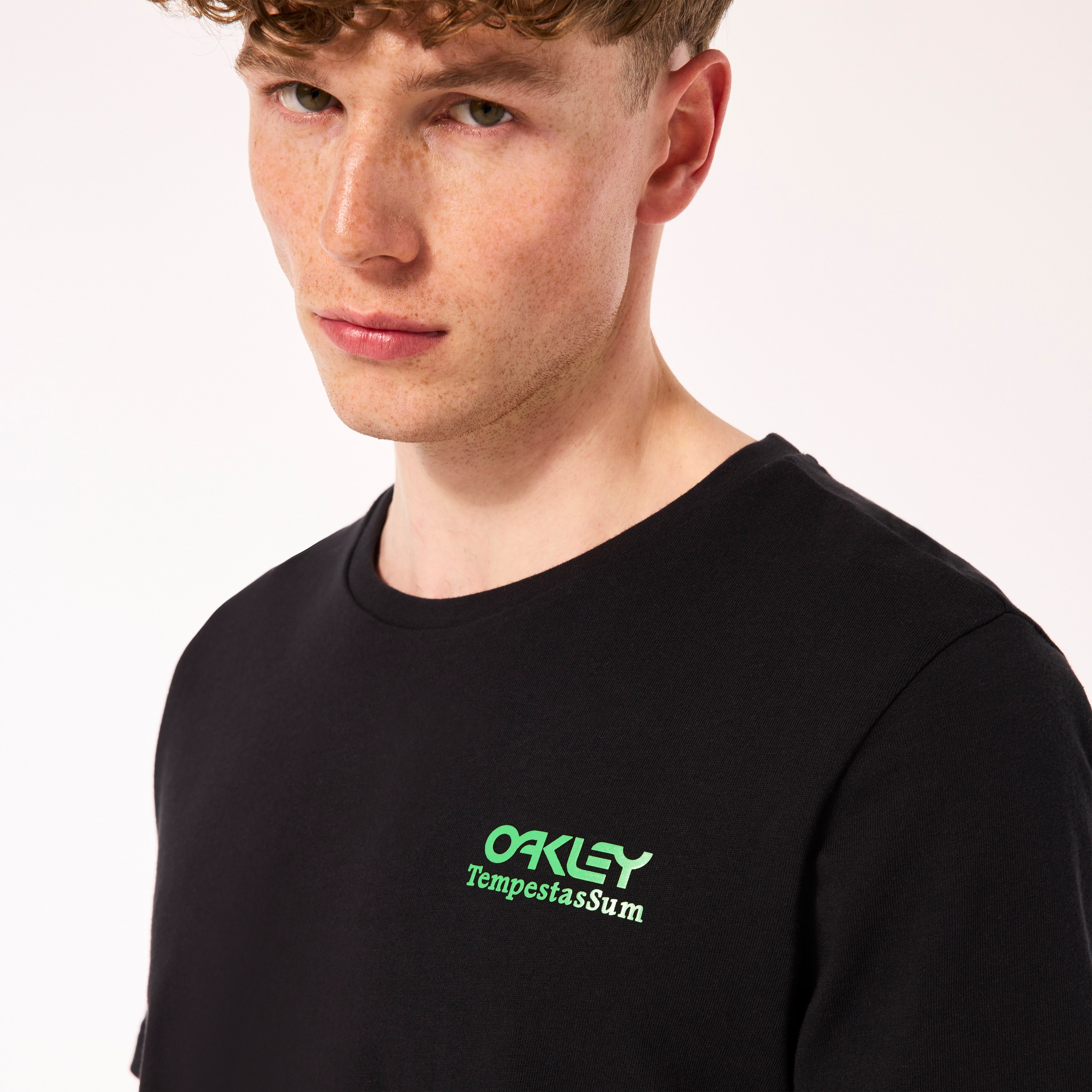 Oakley Tempestas Sum Tee - Blackout | Oakley® US