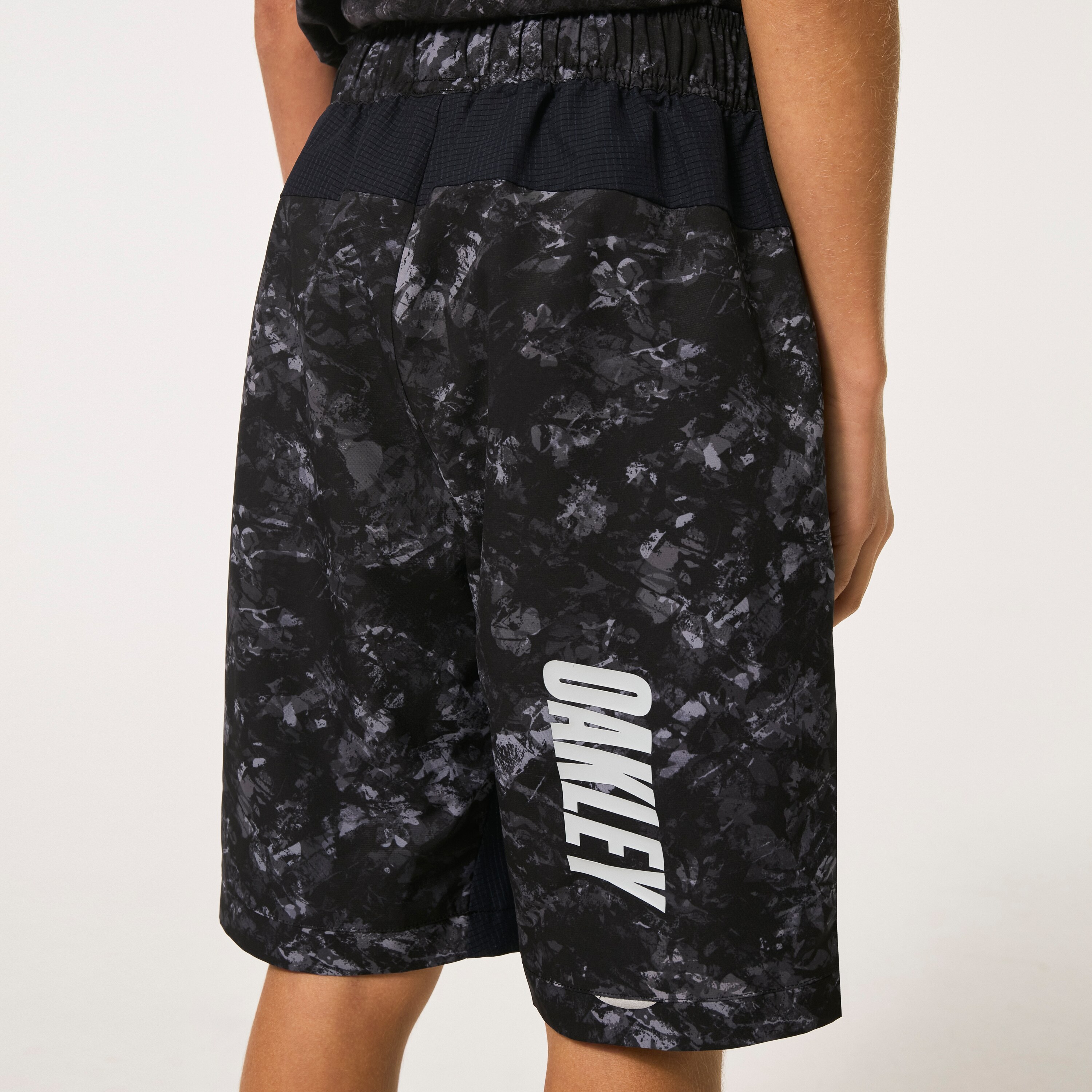 Oakley Enhance Mobility Shorts Ytr 5.0 - Black Print | Oakley® JP