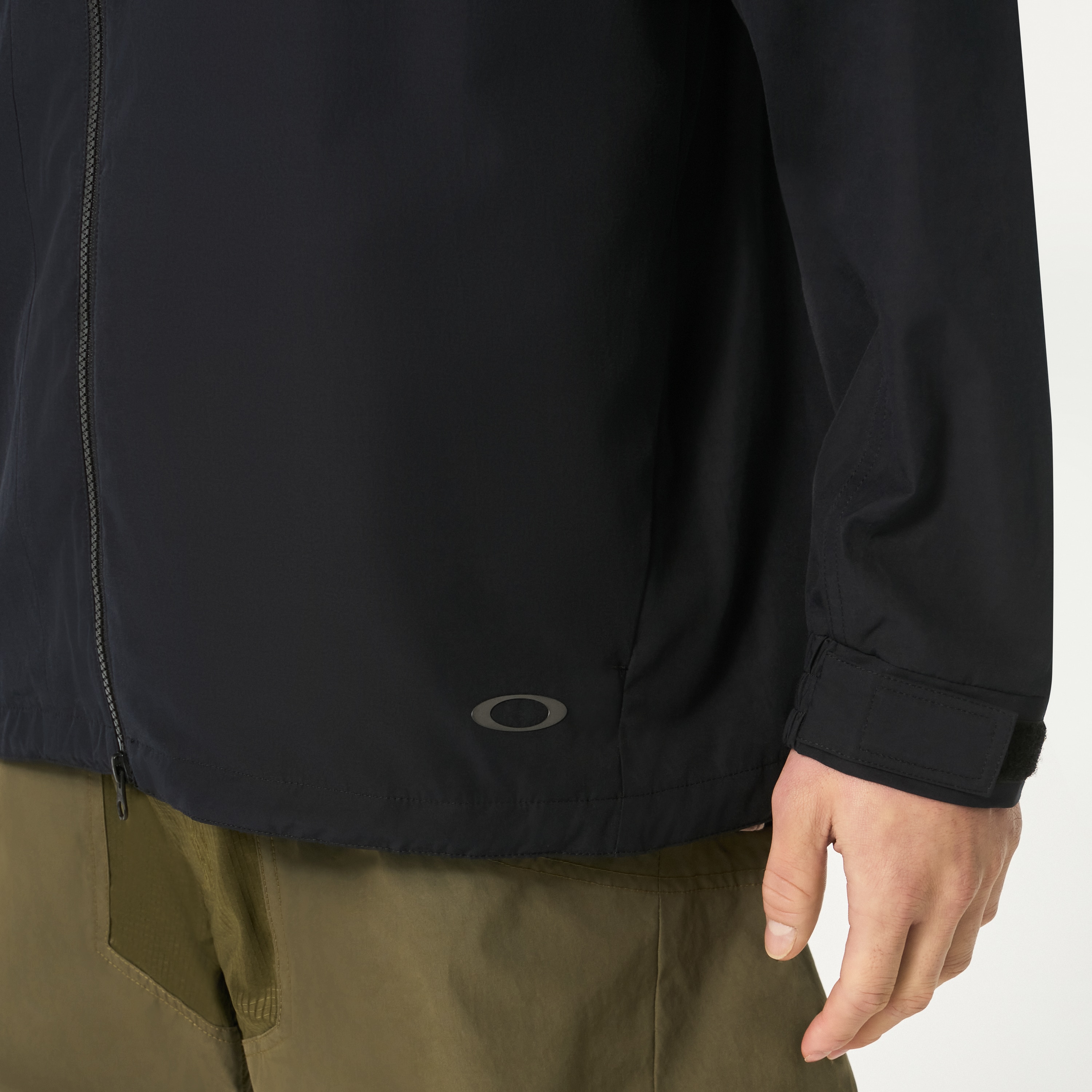 オークリー Fgl Cpn Sector Jacket 3.0 Blackout | オークリー公式ストア 日本