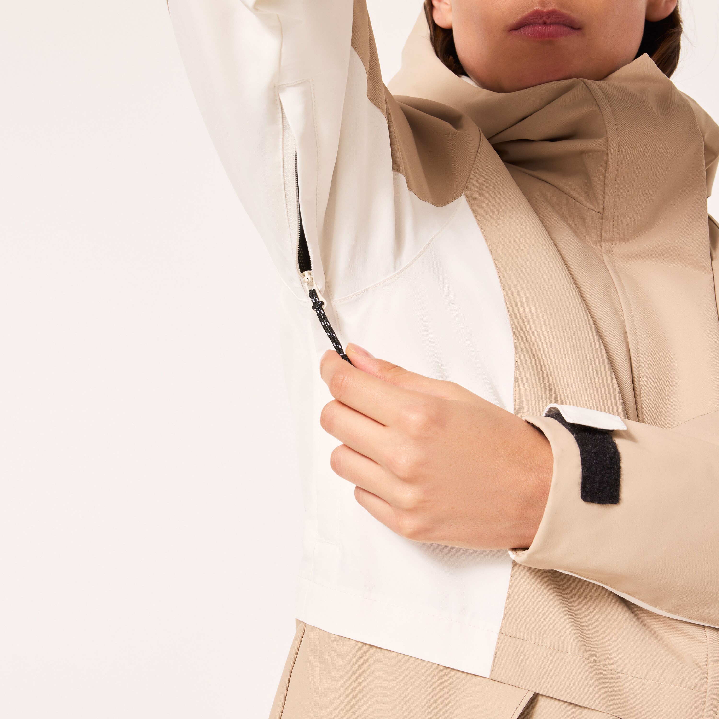Oakley Wmns Heavenly Rc Jacket - Humus/Arctic White | Oakley® US