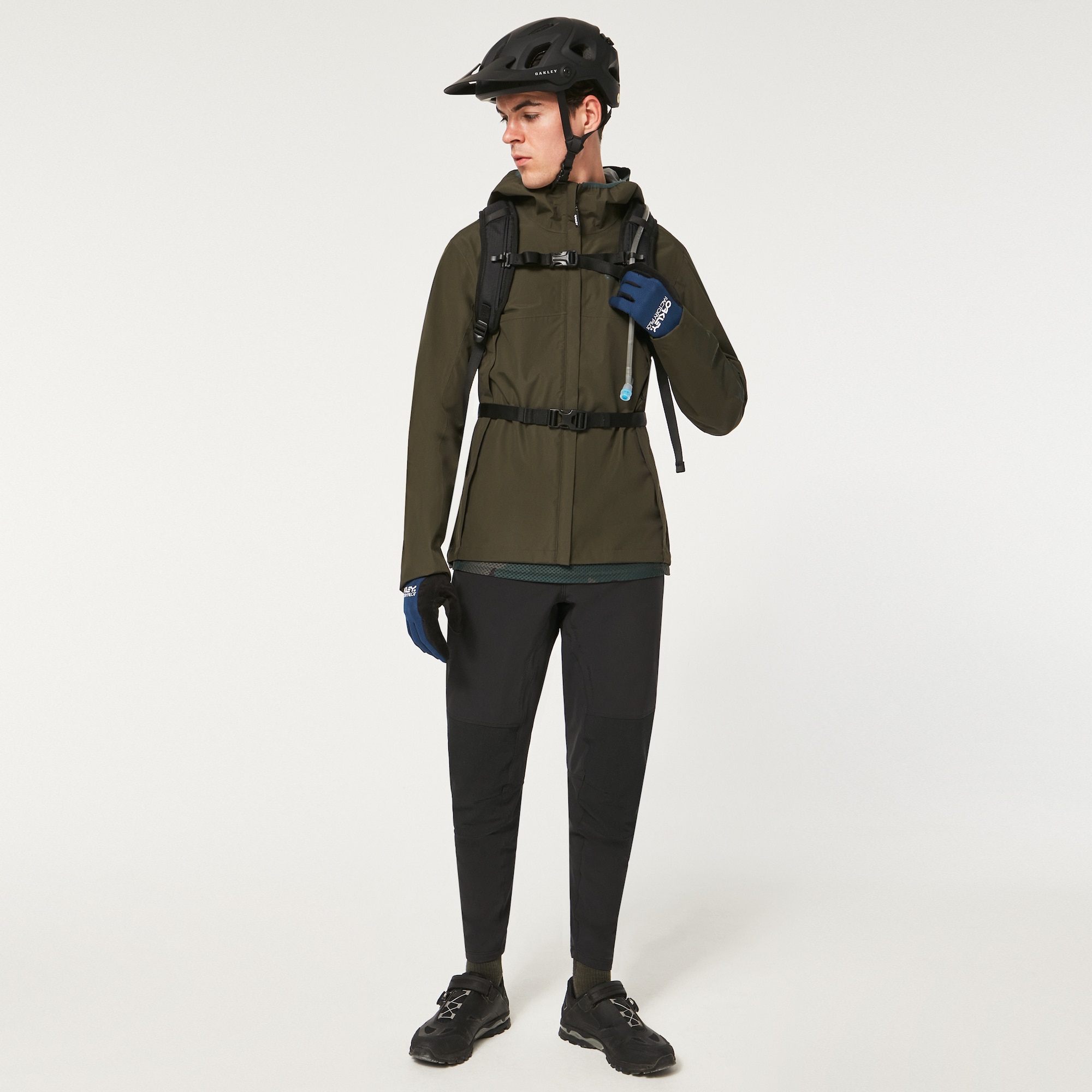 Oakley Switchback Hydration Pack - Blackout | Oakley® EU