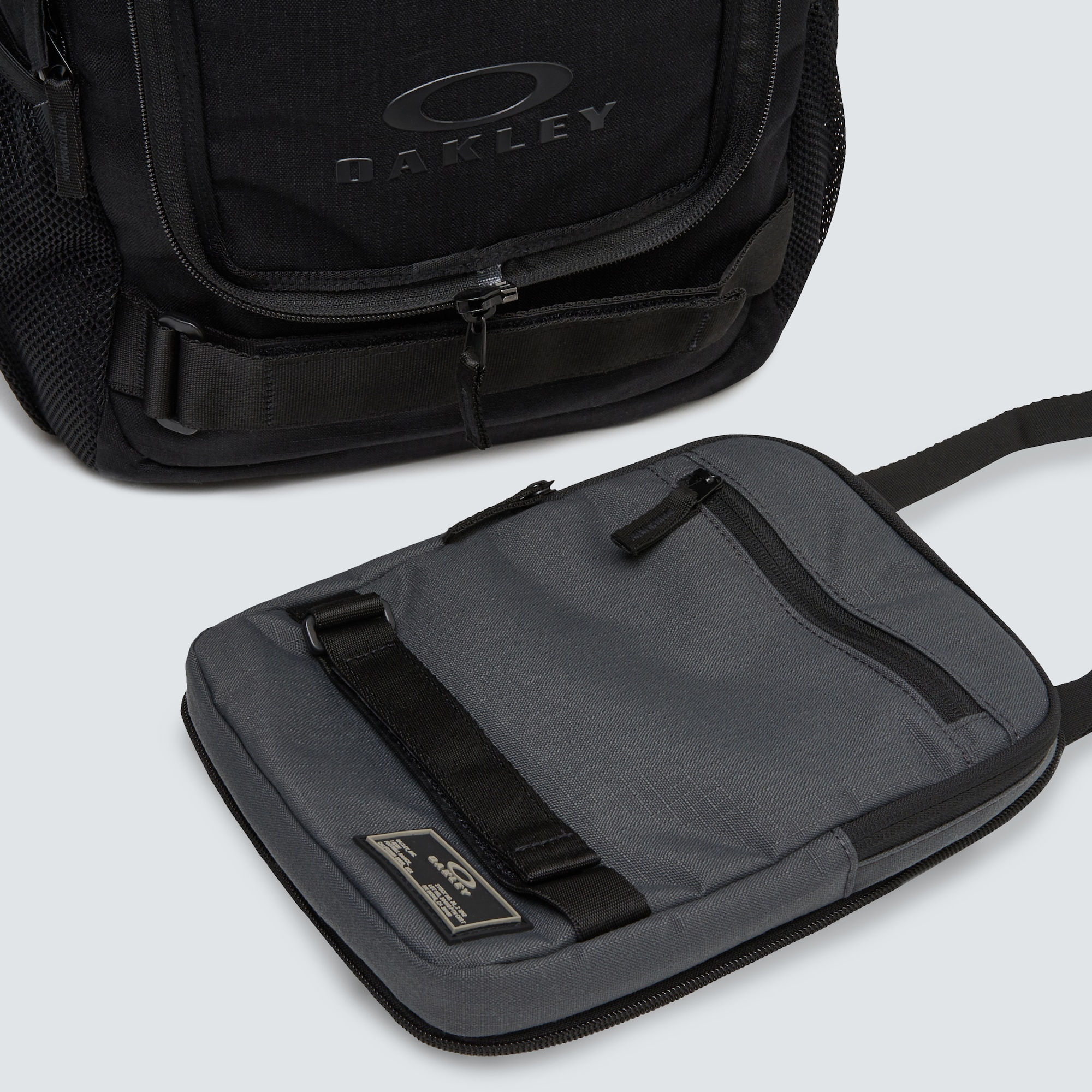 Oakley Multifunctional Smart Backpack - Blackout | Oakley® US