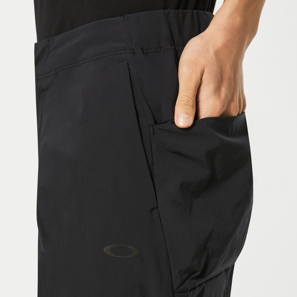 Oakley Rs Shell Gentle Shorts - Blackout | Oakley® 日本