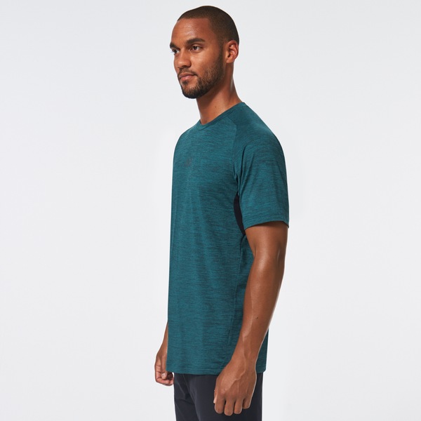 Shop Oakley Running Gear & Running Equipment | Oakley® GB