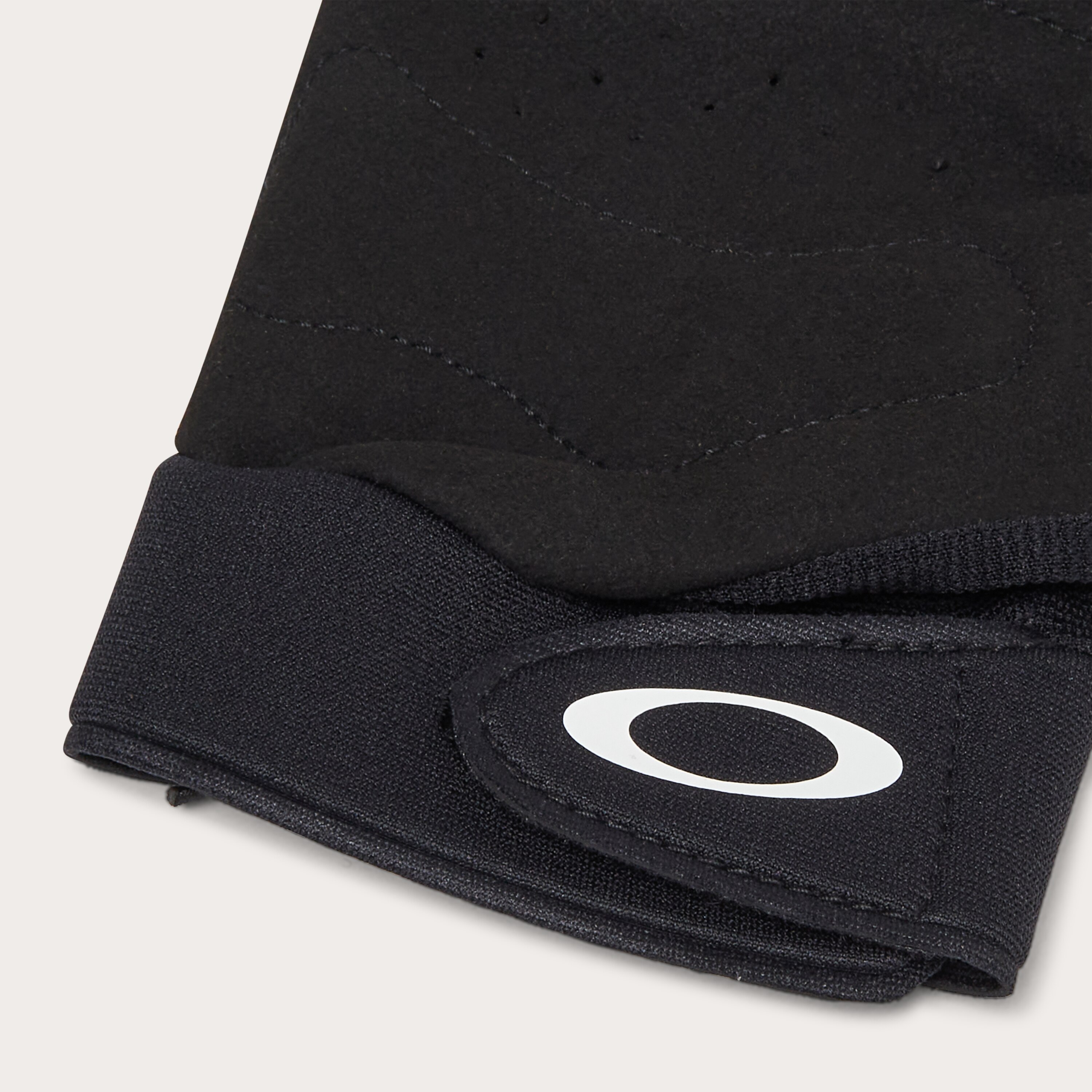 Oakley Seeker Fingerless Glove - Blackout | Oakley® 日本