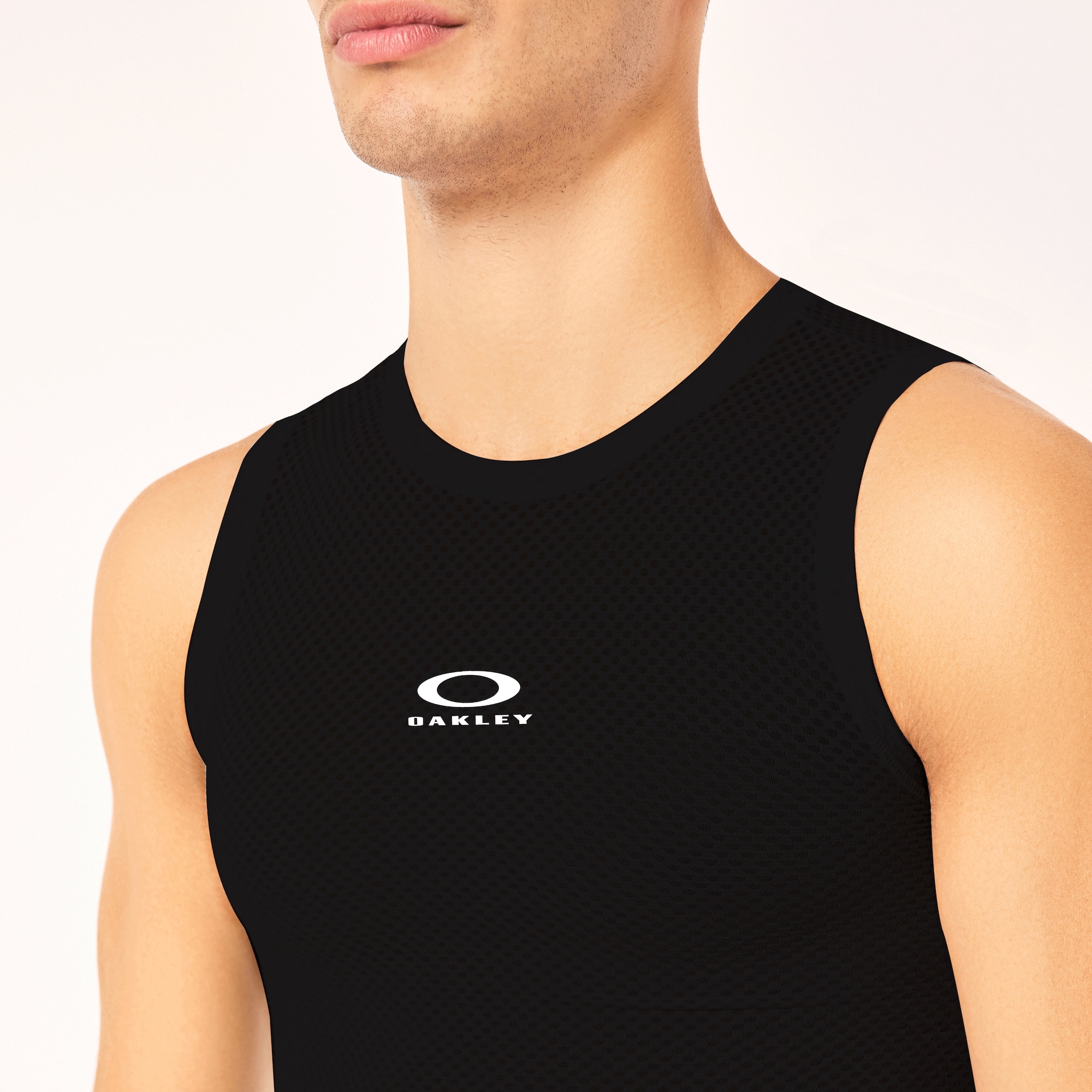 Oakley Endurance Base Layer Sleveless - Blackout | Oakley® US