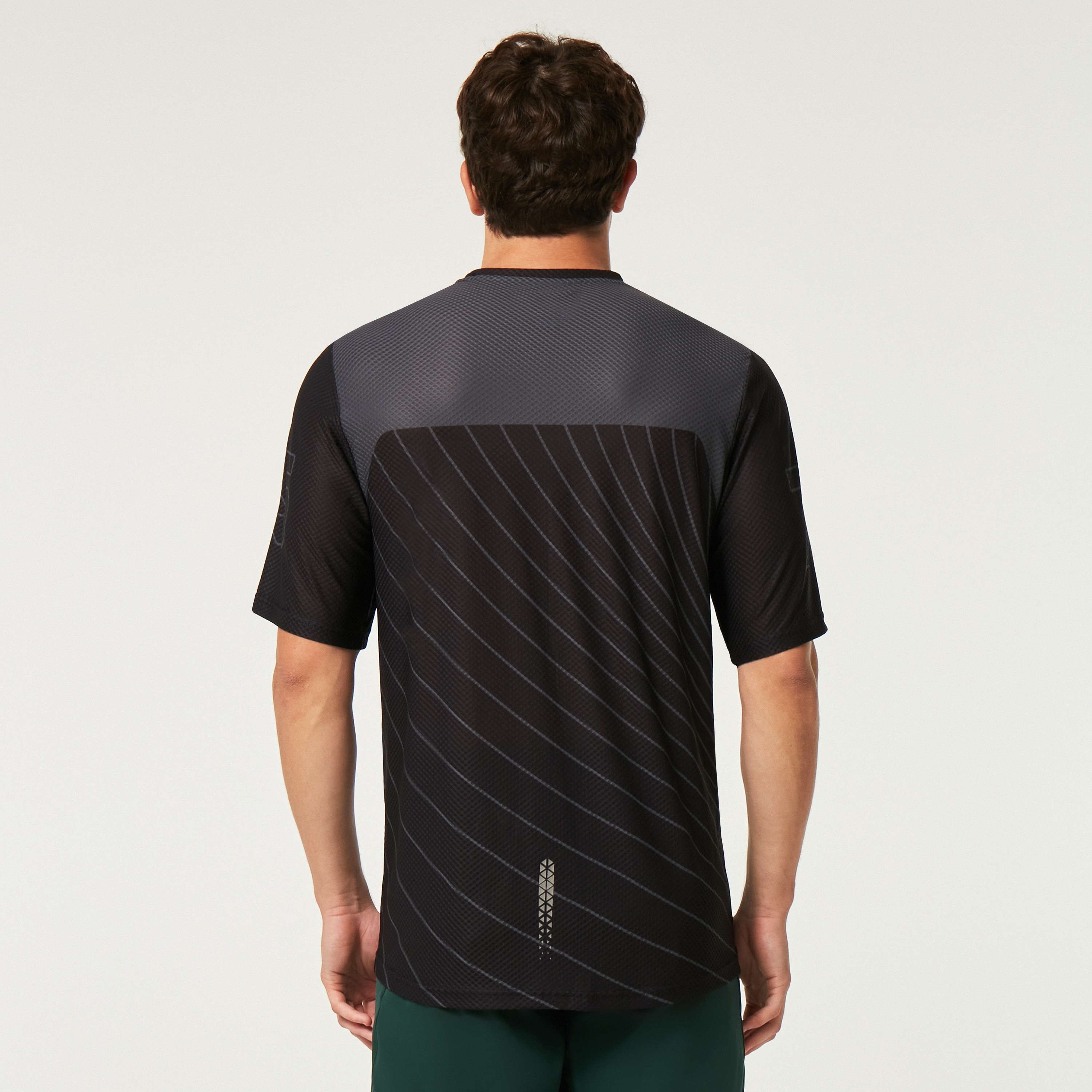 Oakley Seeker '75 SS Jersey - Blackout | Oakley® US