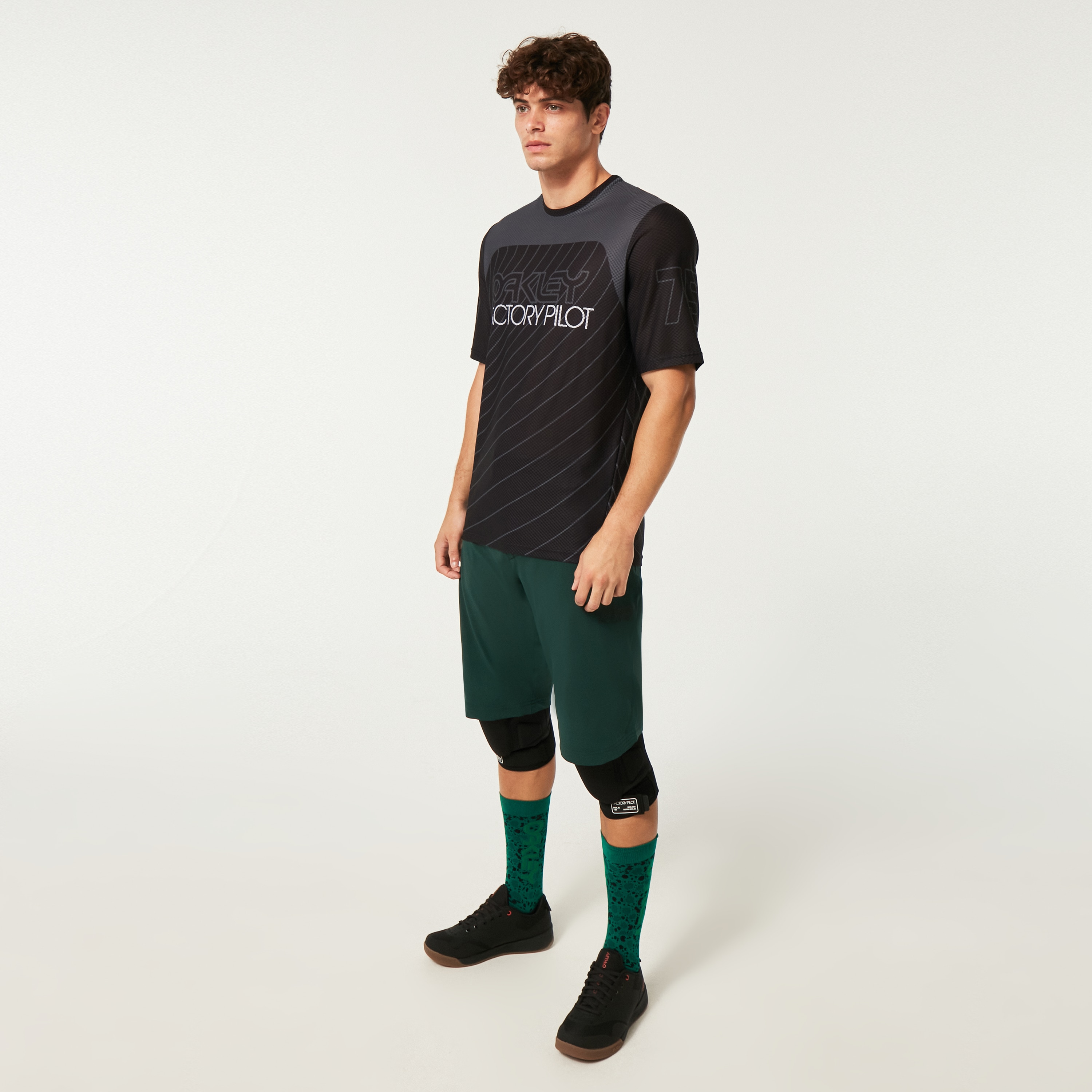 Oakley Seeker '75 SS Jersey - Blackout | Oakley® US