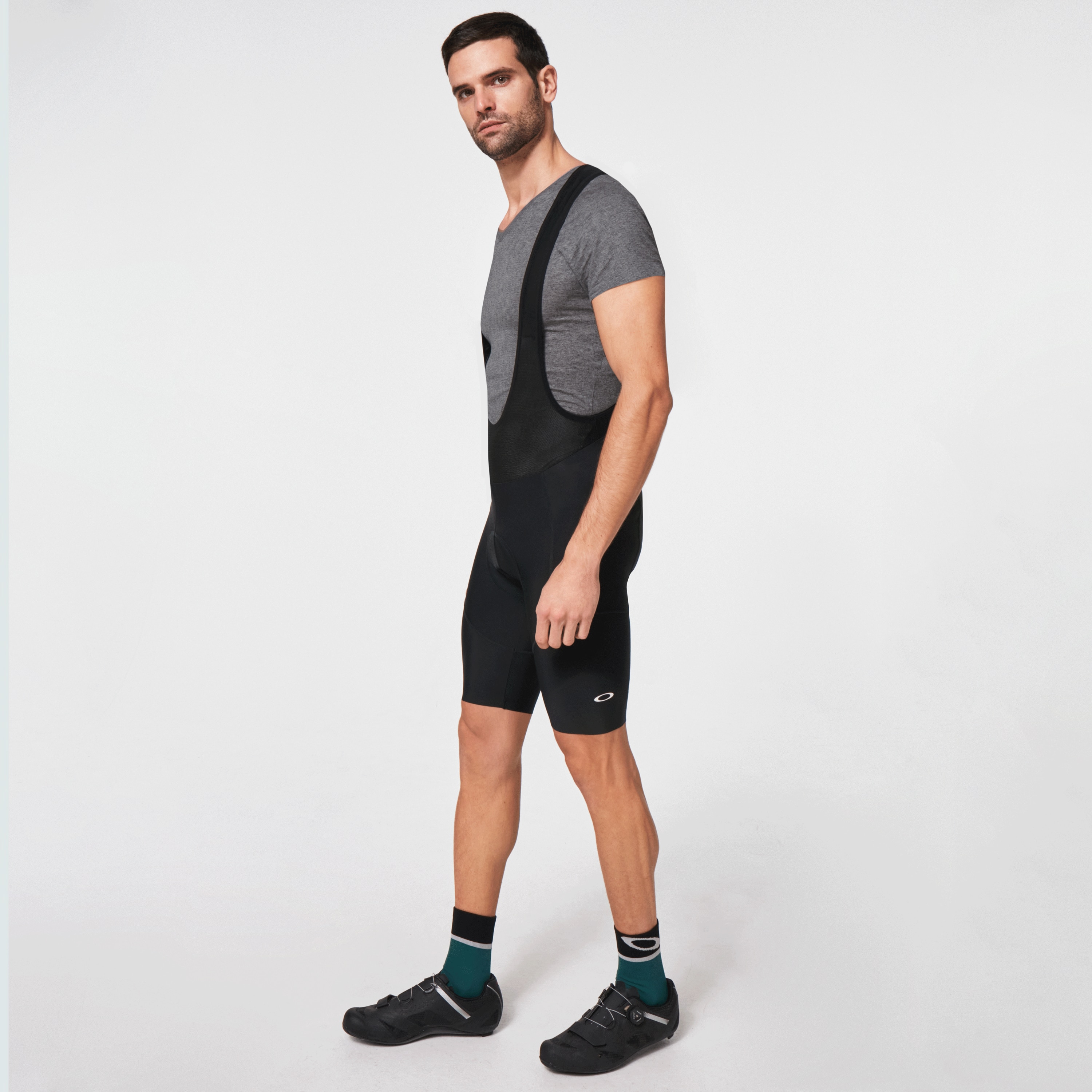 Oakley Icon BIB 2.0 - Blackout | Oakley® US