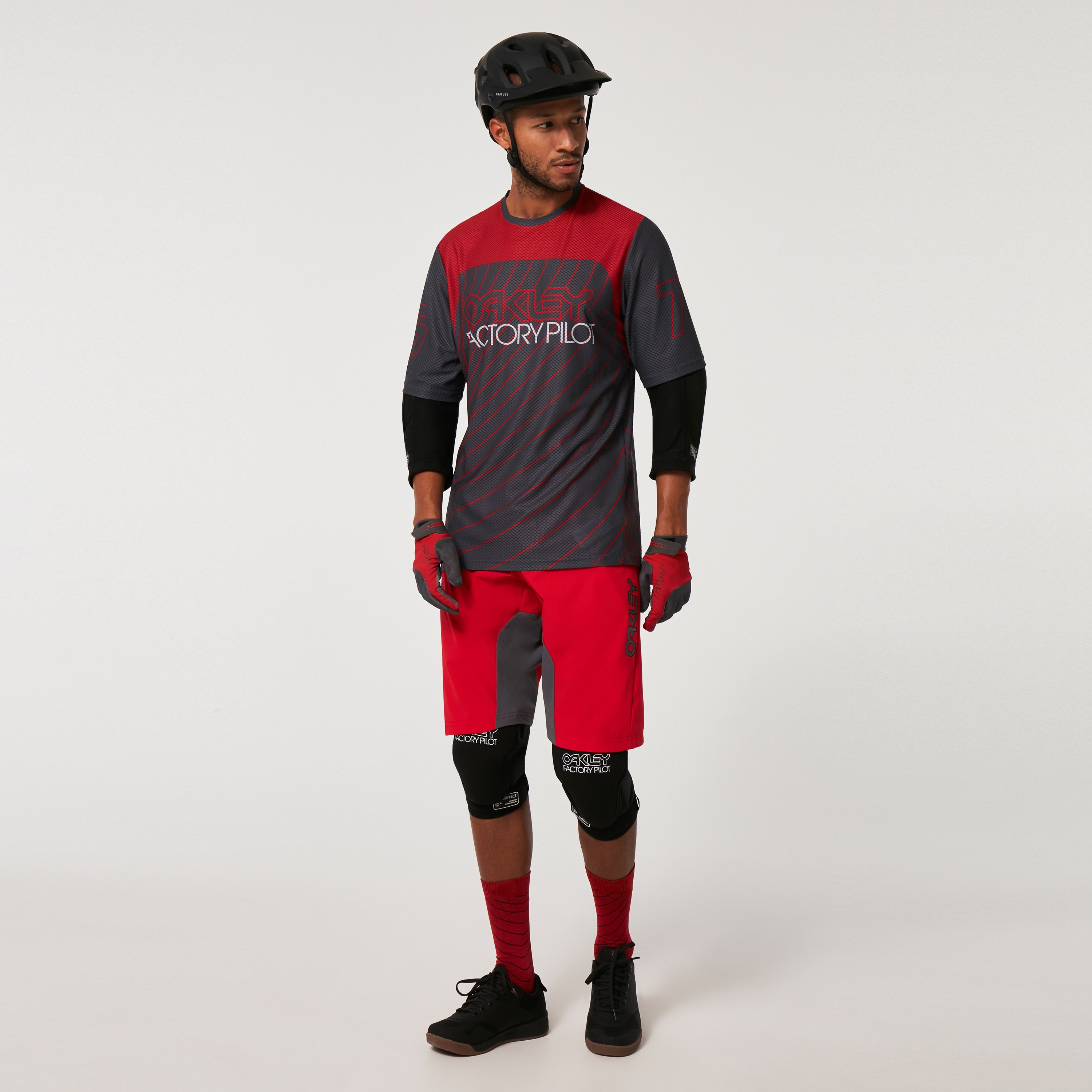 Oakley Seeker '75 SS Jersey - Uniform Gray | Oakley® US