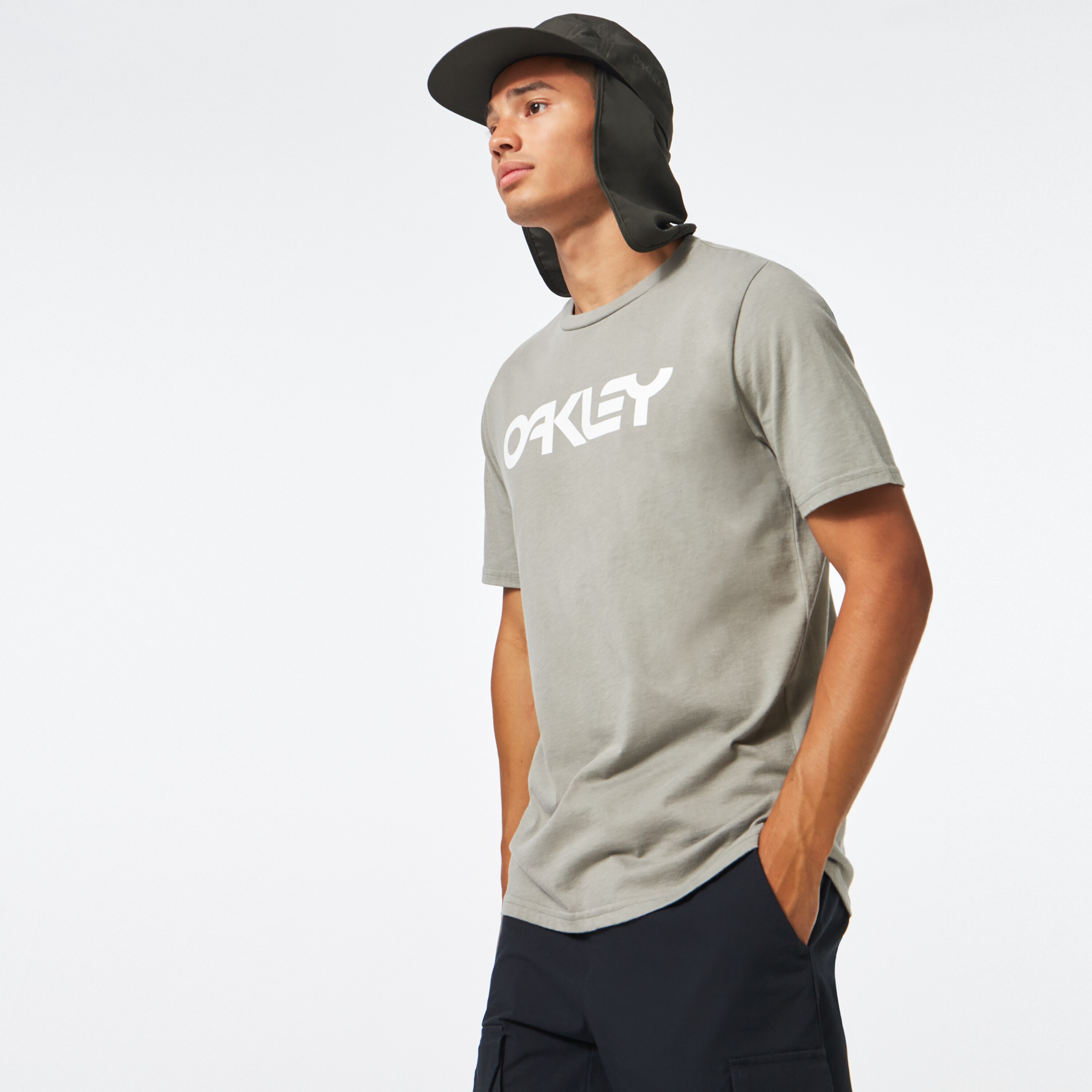 Oakley Mark II Tee - Stone Gray | Oakley® | Official Oakley Standard ...