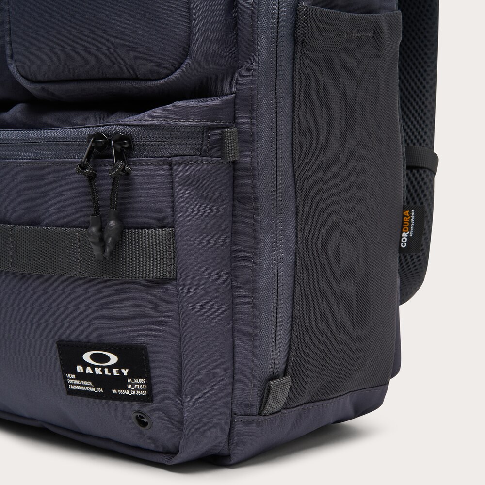 Oakley Essential Backpack M 8.0 - Forged Iron | Oakley® 日本