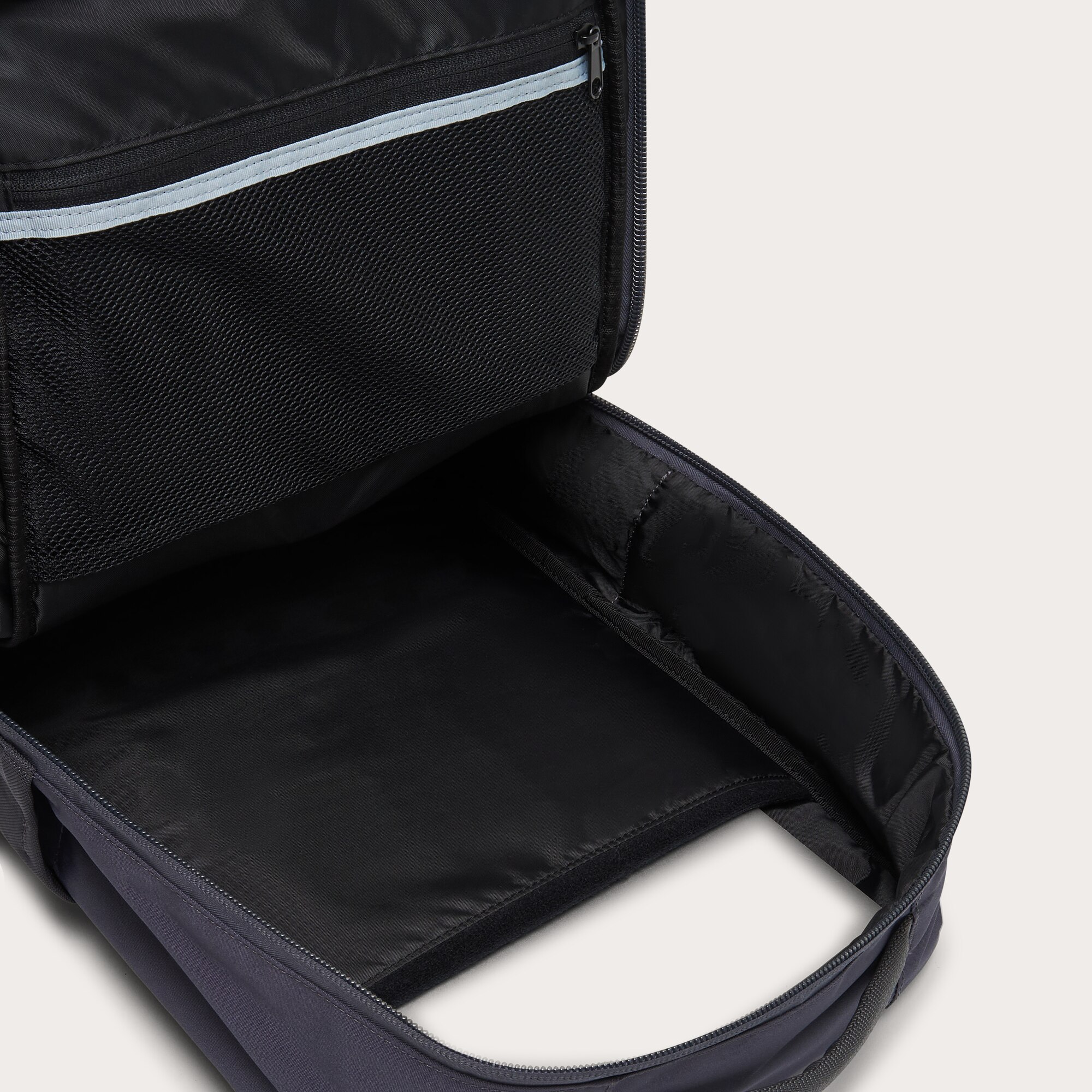 Oakley Essential Backpack M 8.0 - Forged Iron | Oakley® 日本