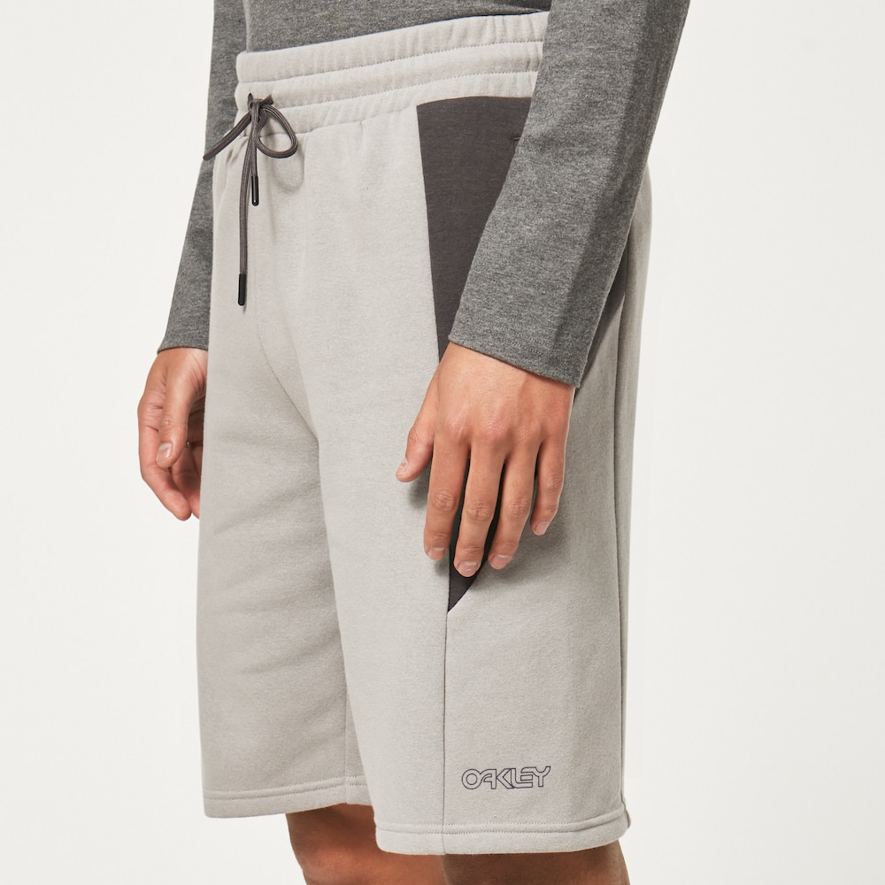Oakley Throwback Shorts - Stone Gray | Oakley® US