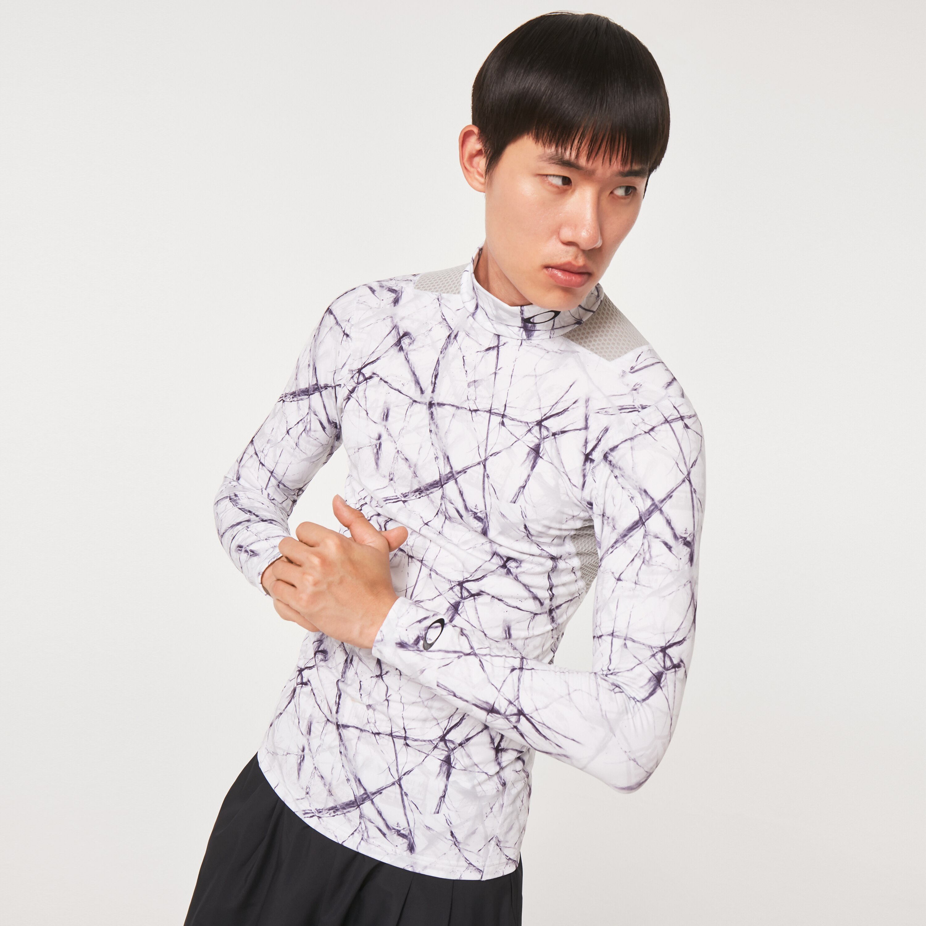 Oakley Technical Base Layer LS Mock - White Print | Oakley® 日本