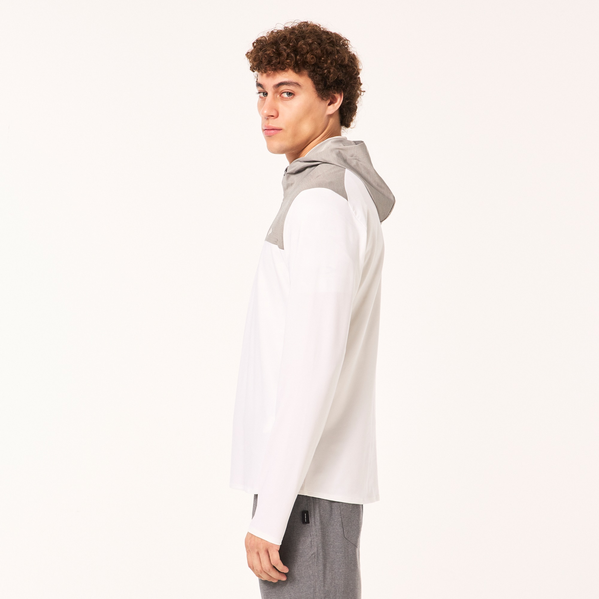 Oakley Oakley Gravity Range Hdy - White | Oakley® US